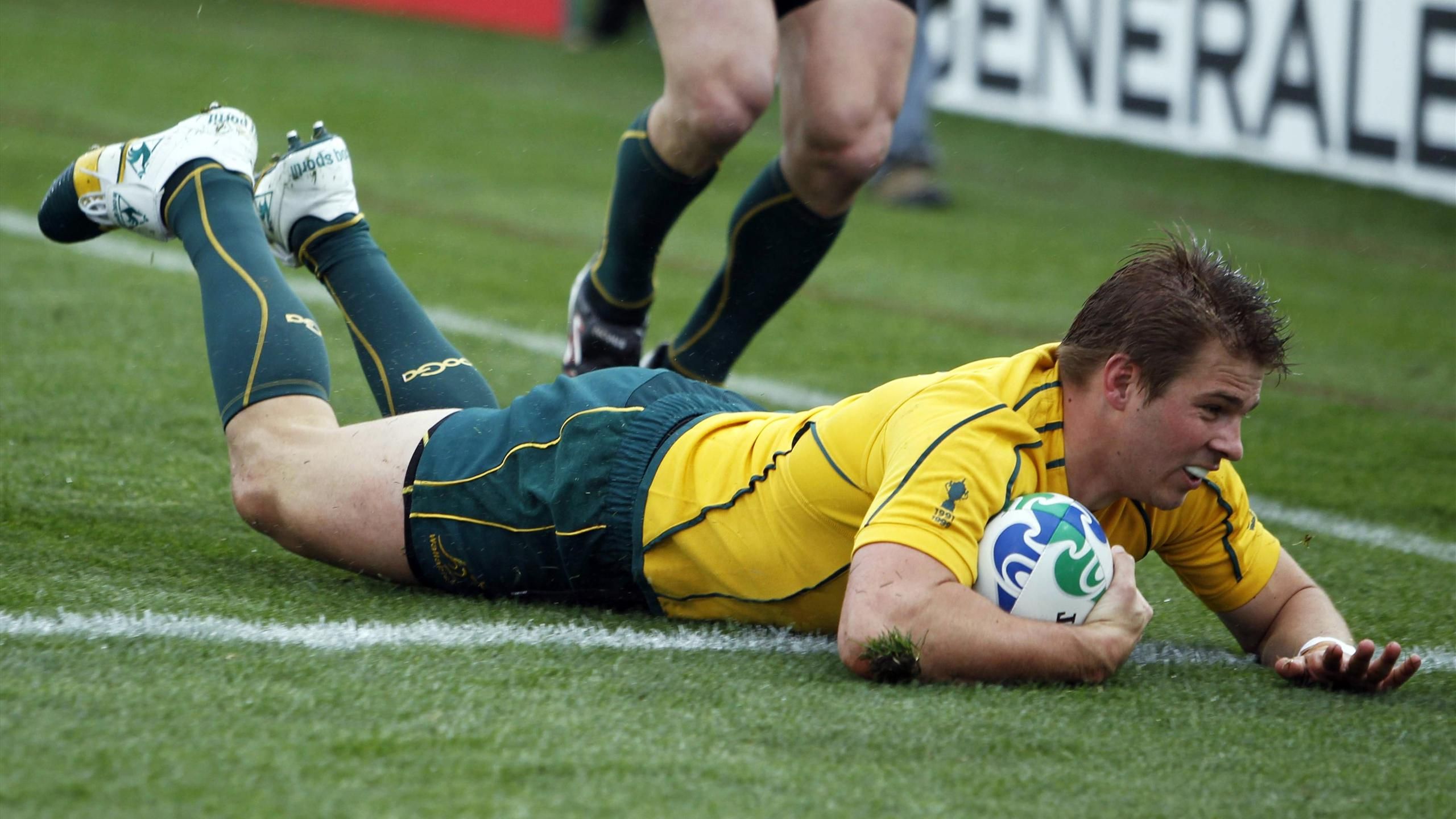 Matt Giteau and Drew Mitchell welcomed back to Wallabies squad - TNT Sports