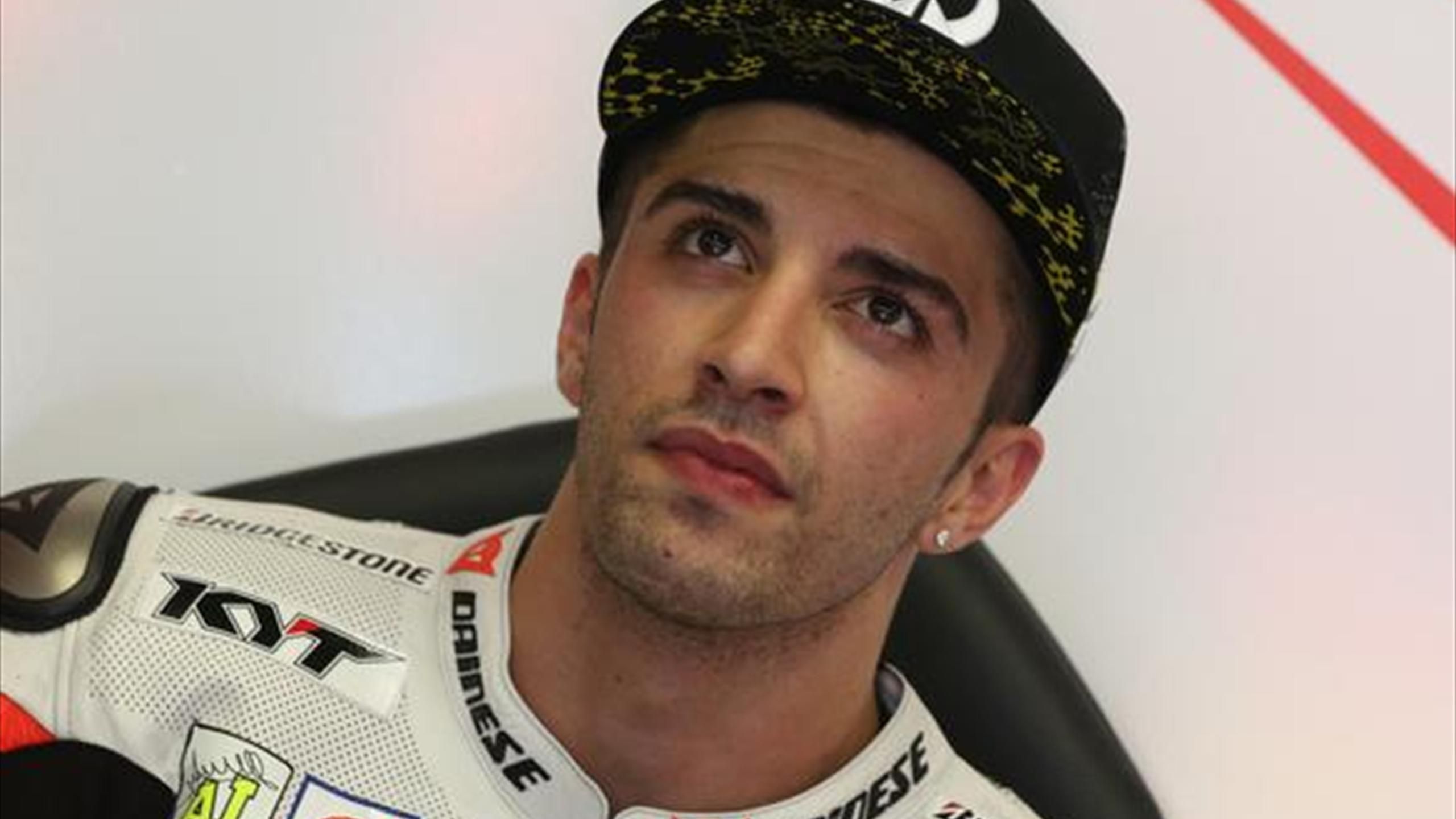 Iannone tops rain-hit second practice - TNT Sports