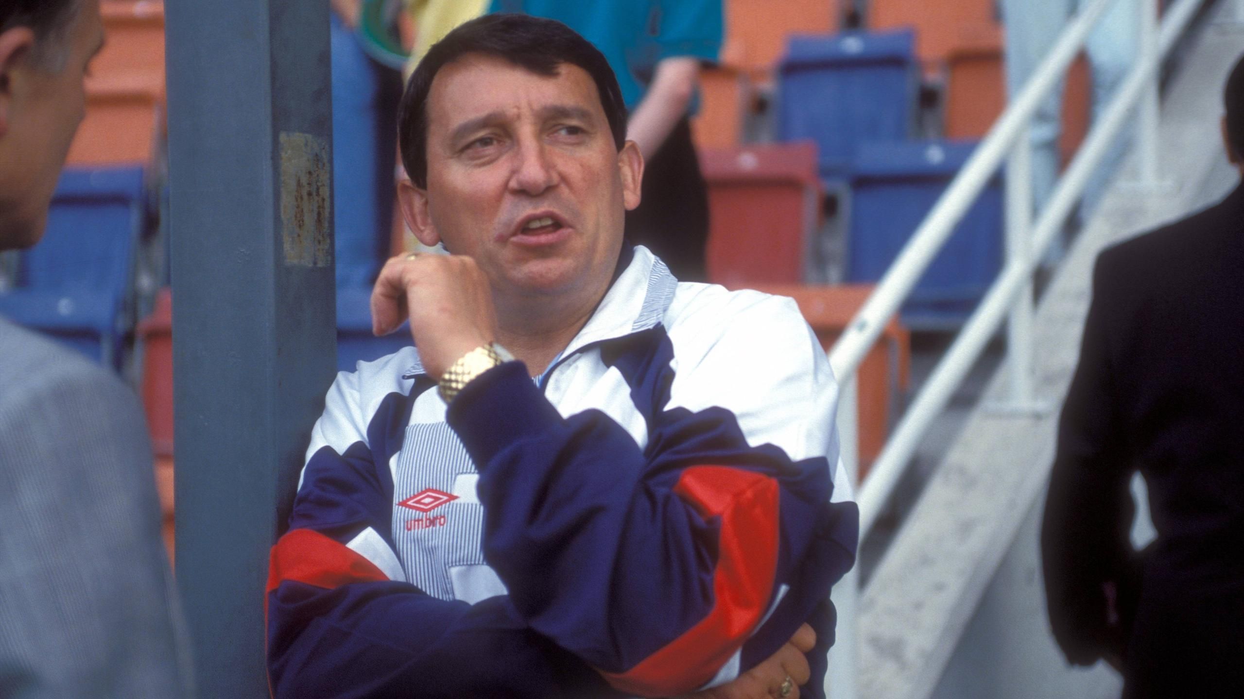 Former England boss Graham Taylor dies aged 72 - TNT Sports