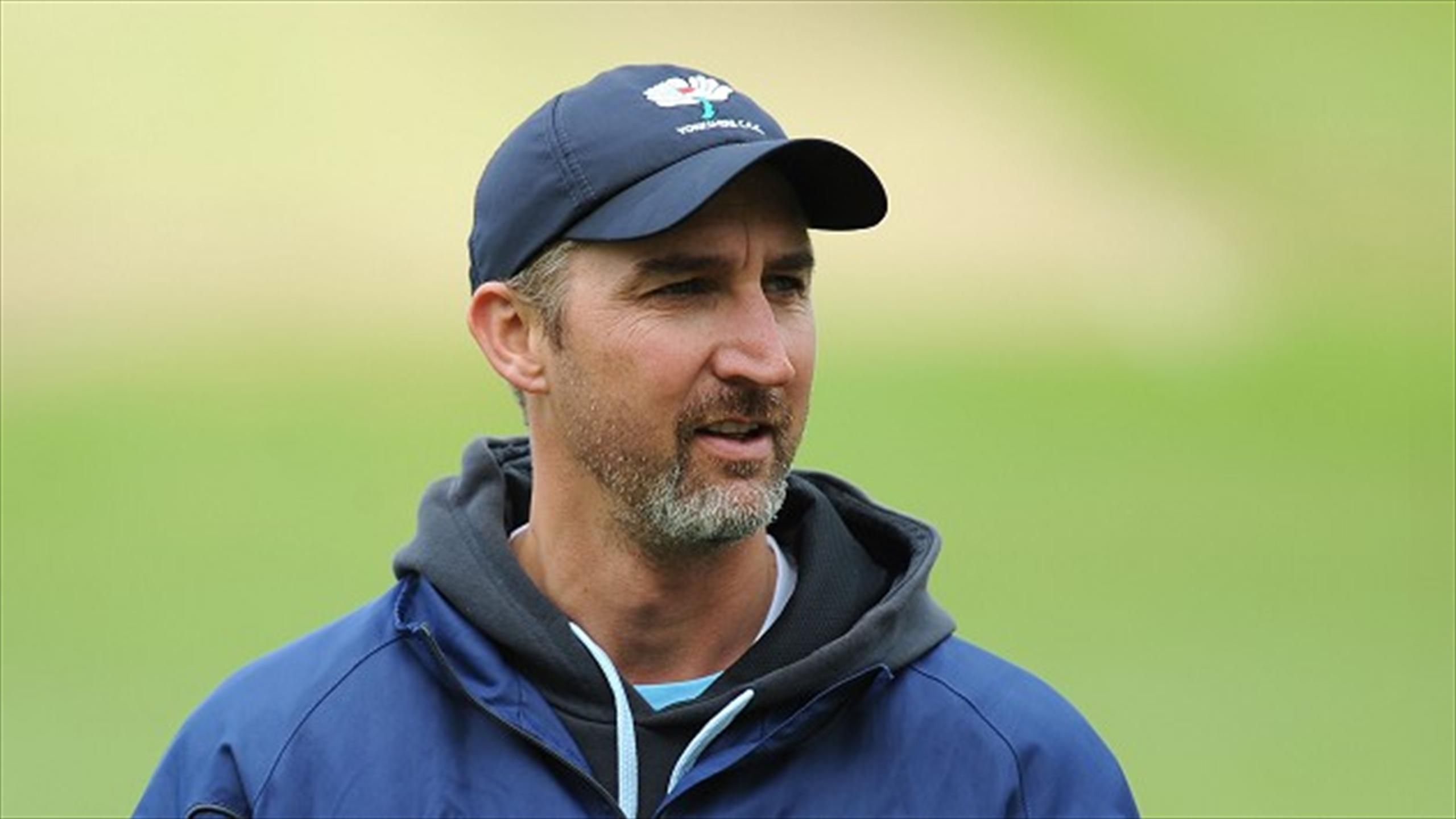 Strauss steps up new coach search - TNT Sports