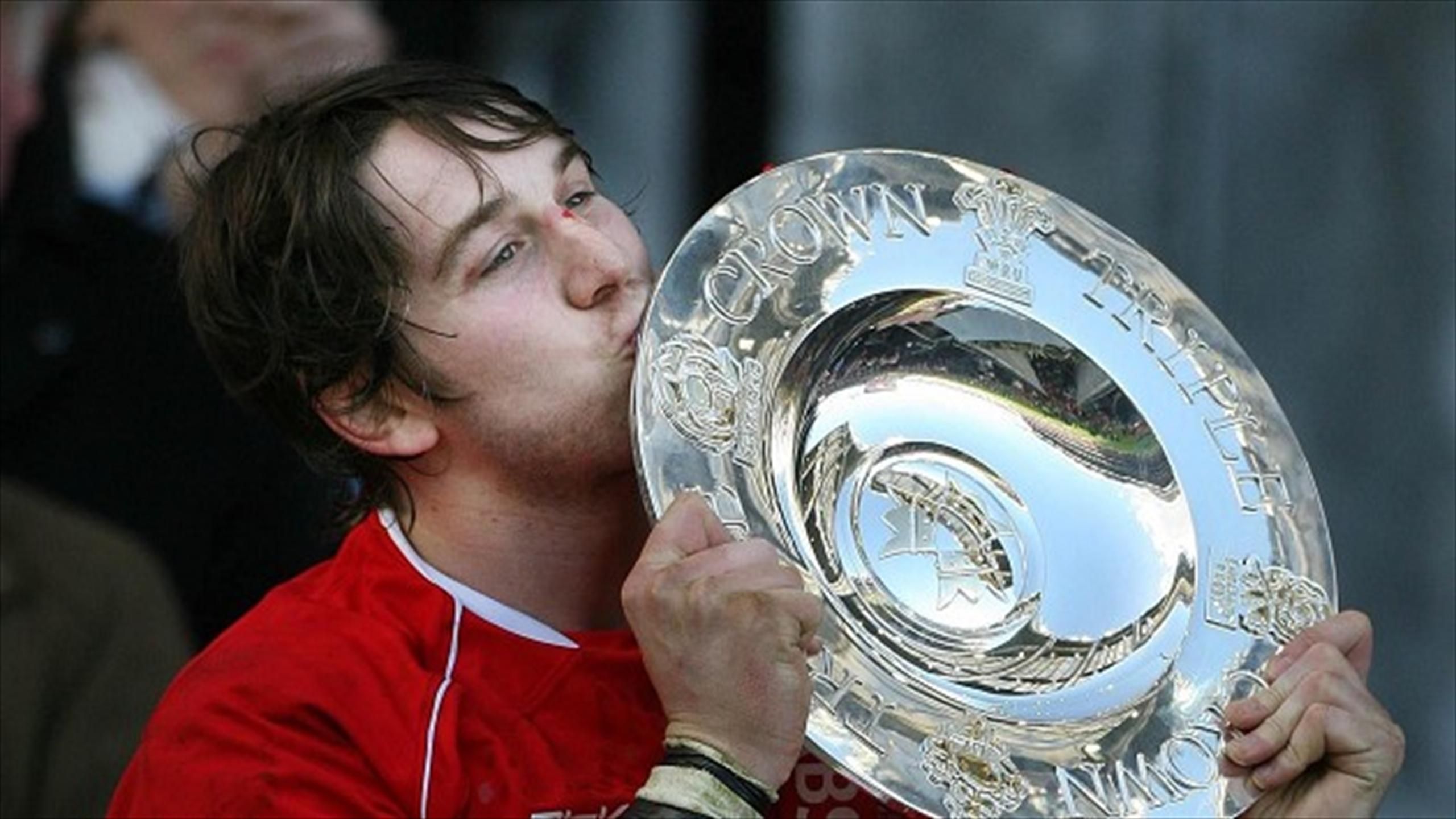 Former Wales captain Ryan Jones retires after doctors' warning - TNT Sports