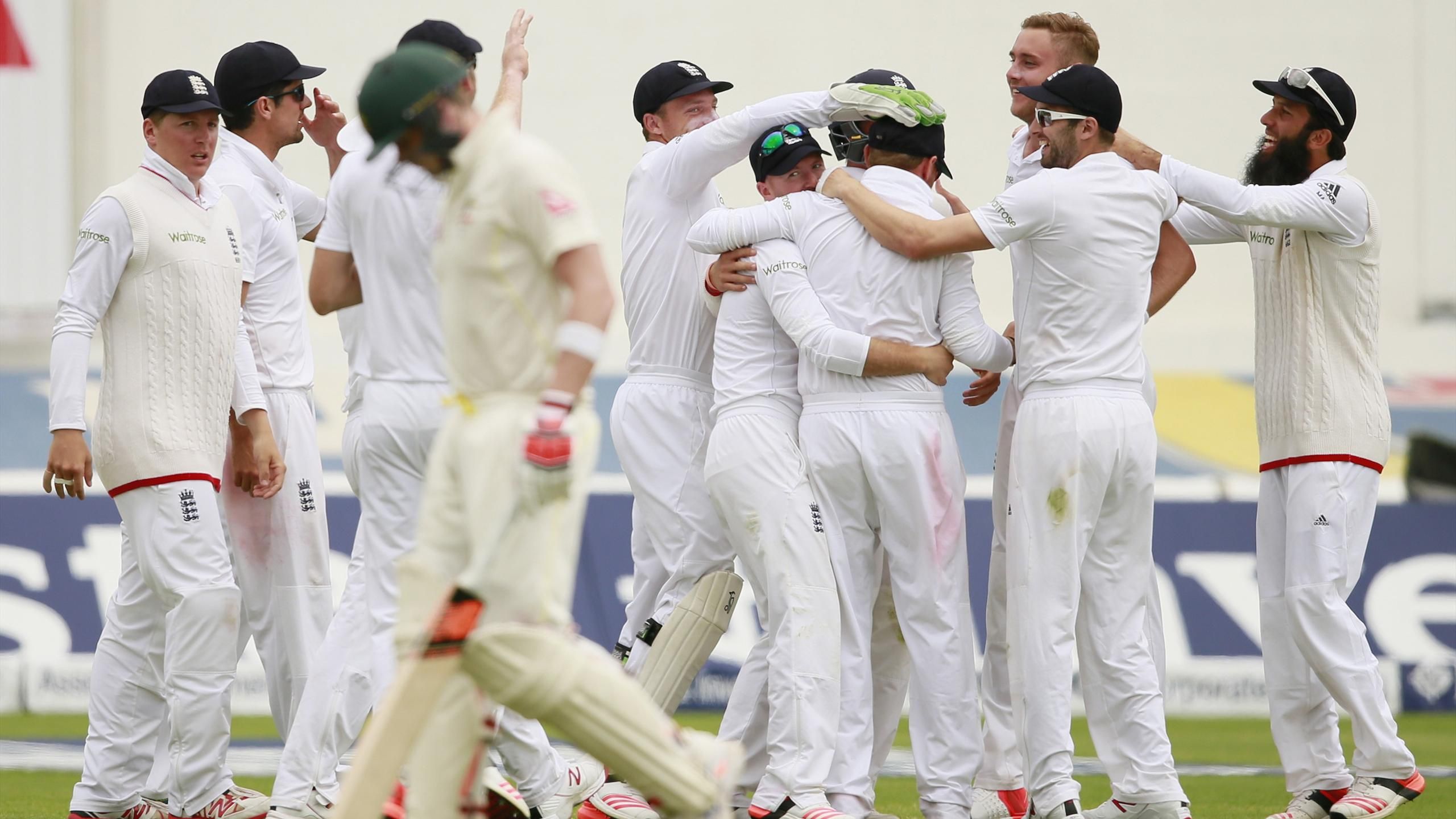 Michael Clarke forced to deny claims of 'infighting' among Australian ...