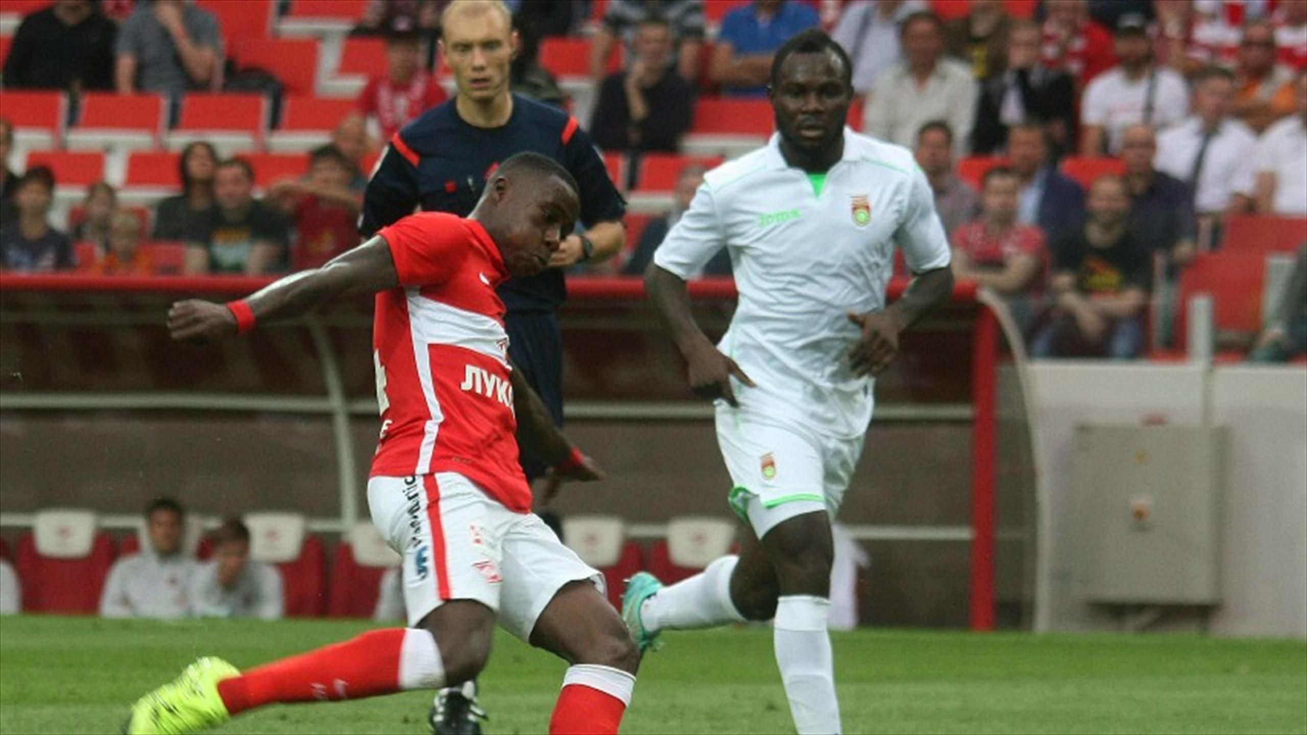 Frimpong sent off for raised finger after monkey chants - TNT Sports