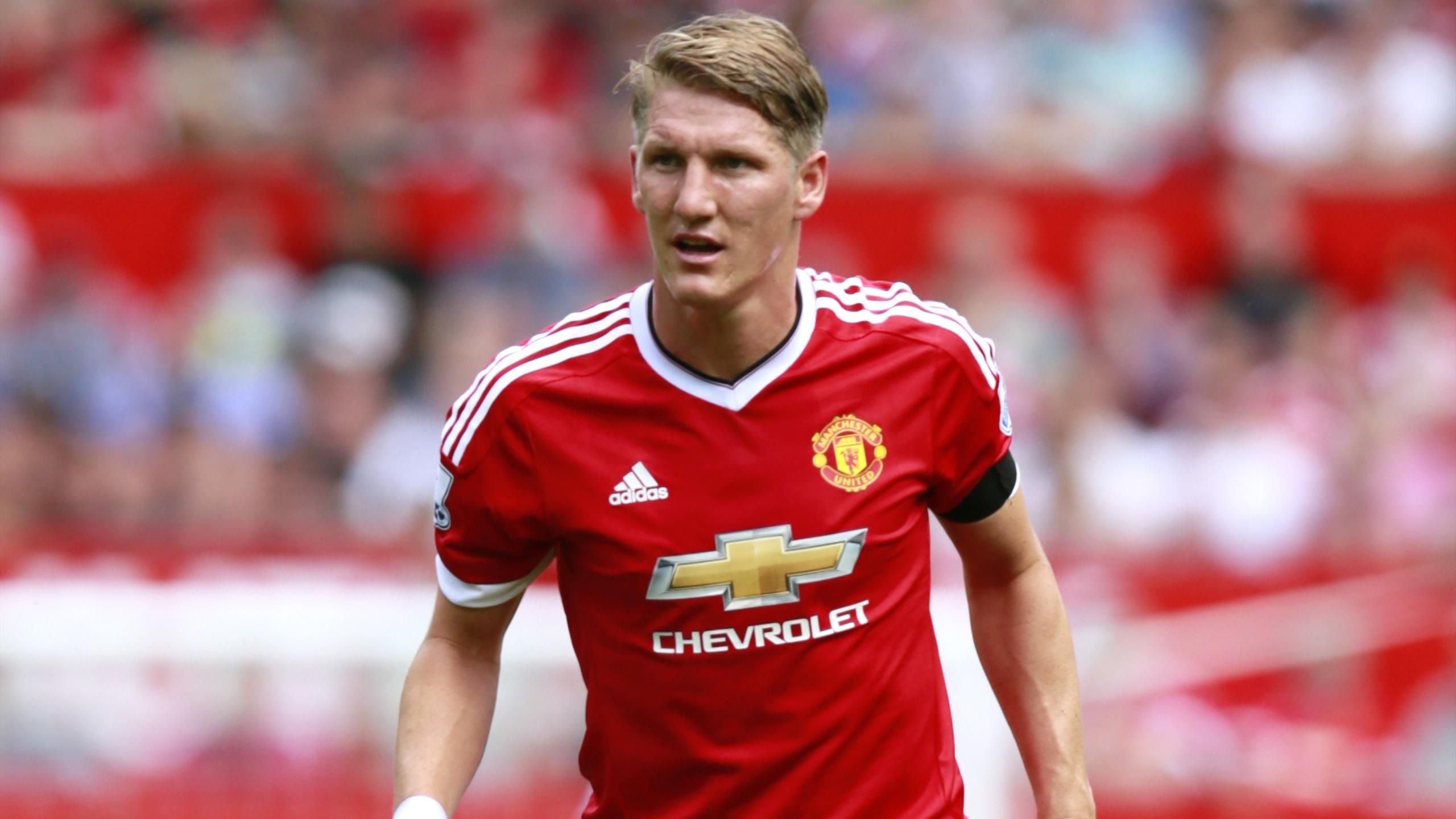 Bastian Schweinsteiger shows his class with message to young fan - TNT ...
