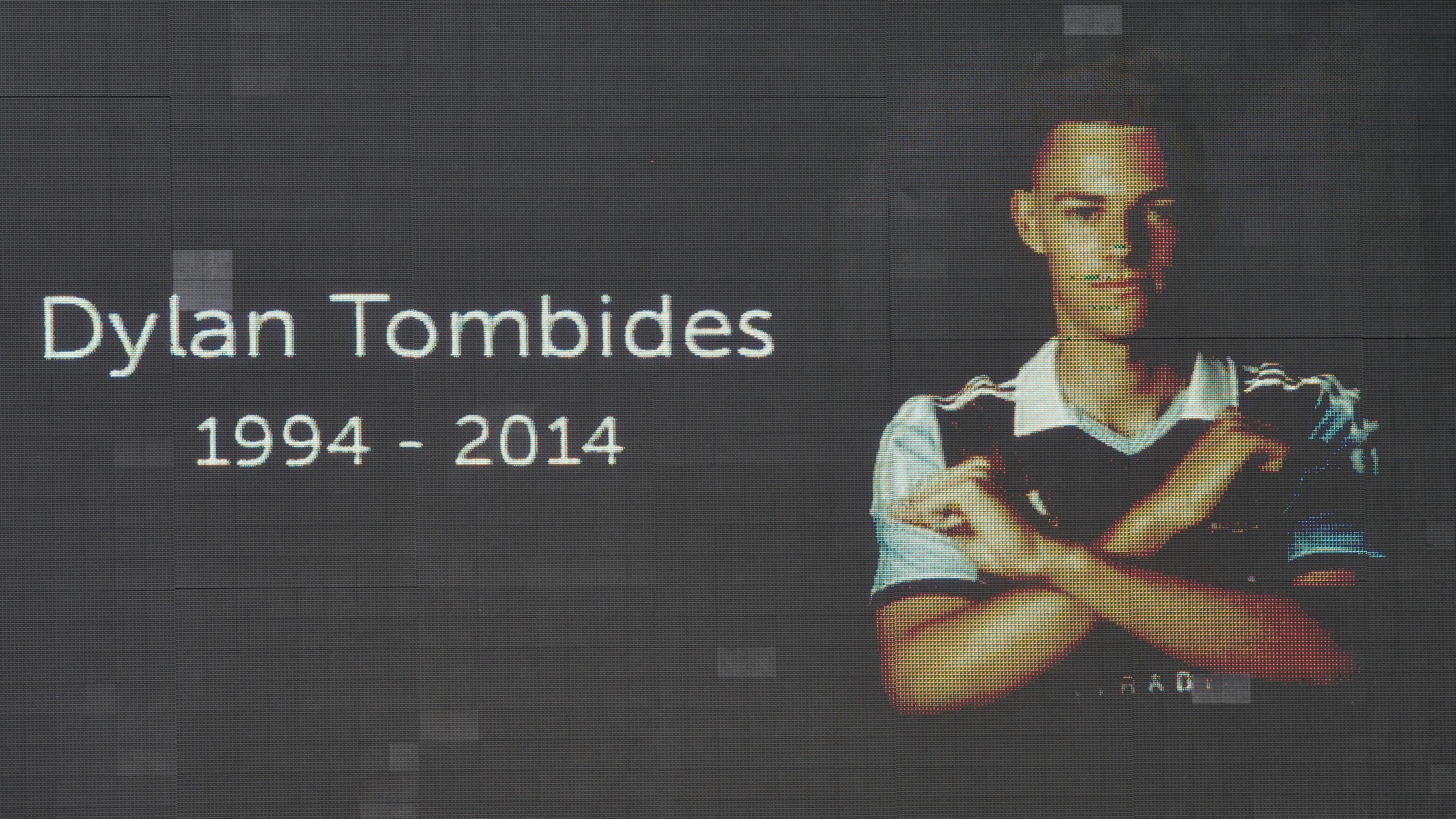 Statue unveiled of late West Ham defender Dylan Tombides - TNT Sports