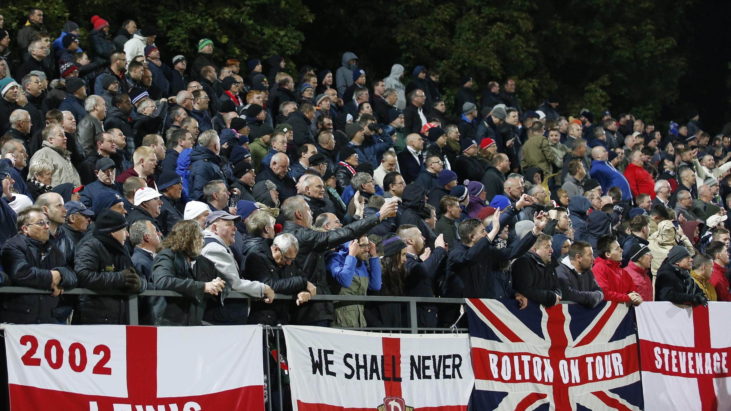 Crowd trouble mars England-Lithuania match - TNT Sports