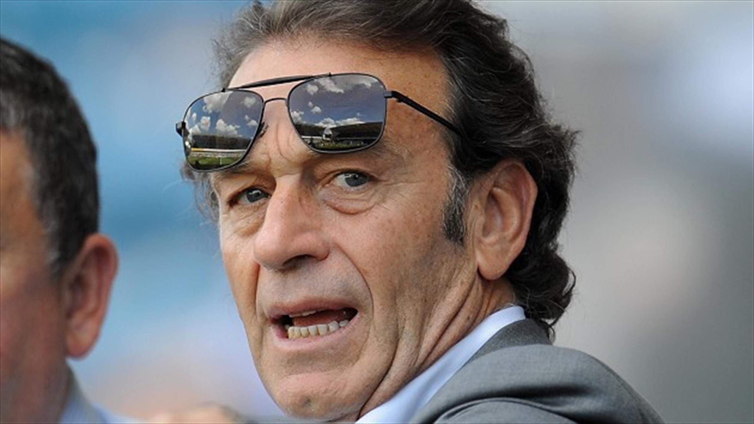 Leeds United owner Massimo Cellino 'set to sell club to fans' - TNT Sports