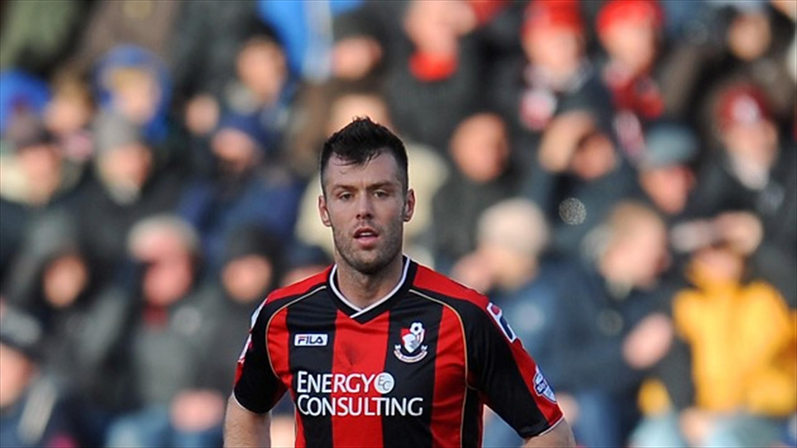 Elliott Ward returns to Huddersfield on loan - TNT Sports