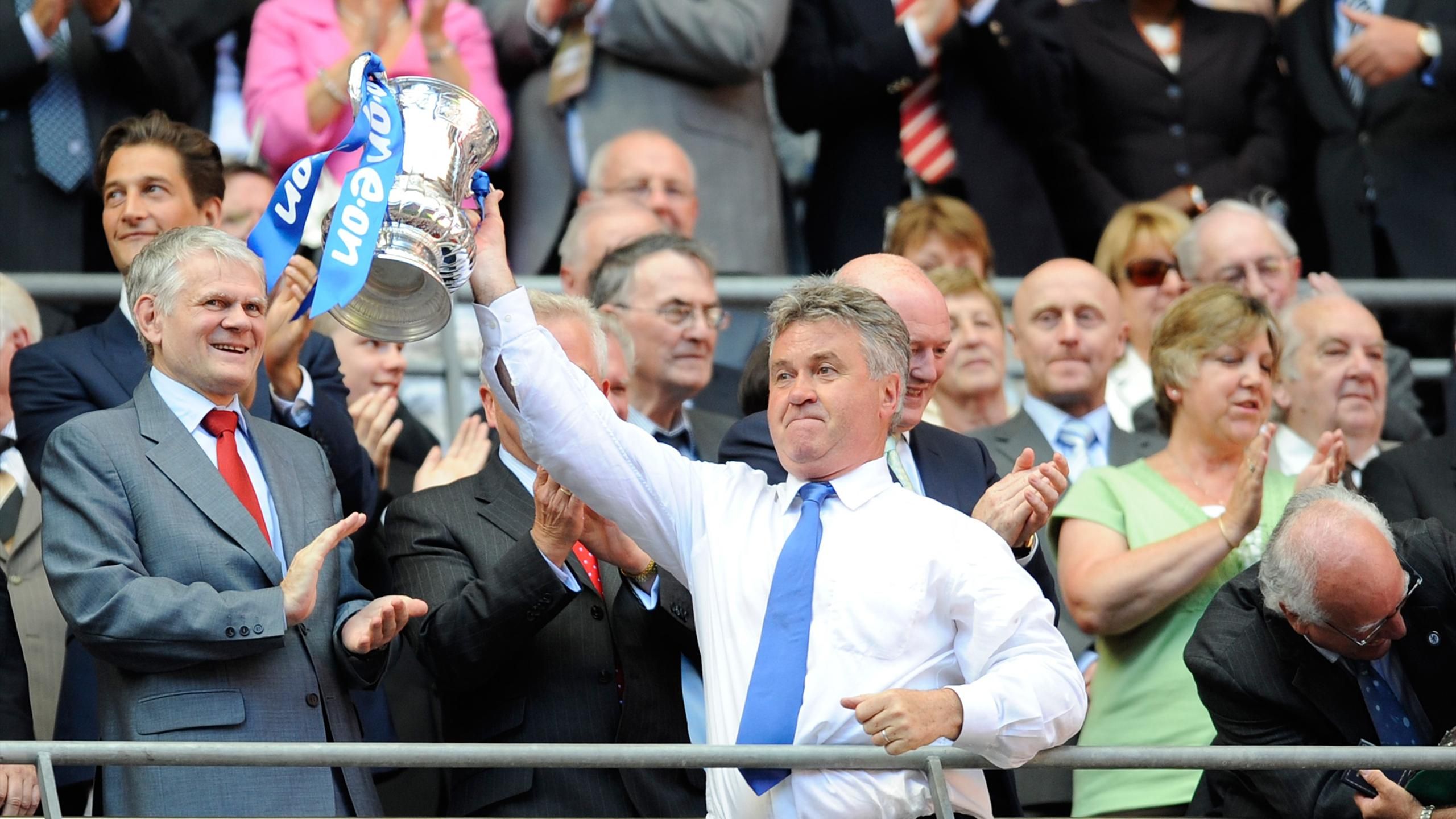 Hiddink is the favourite to replace Mourinho... but is he the right ...