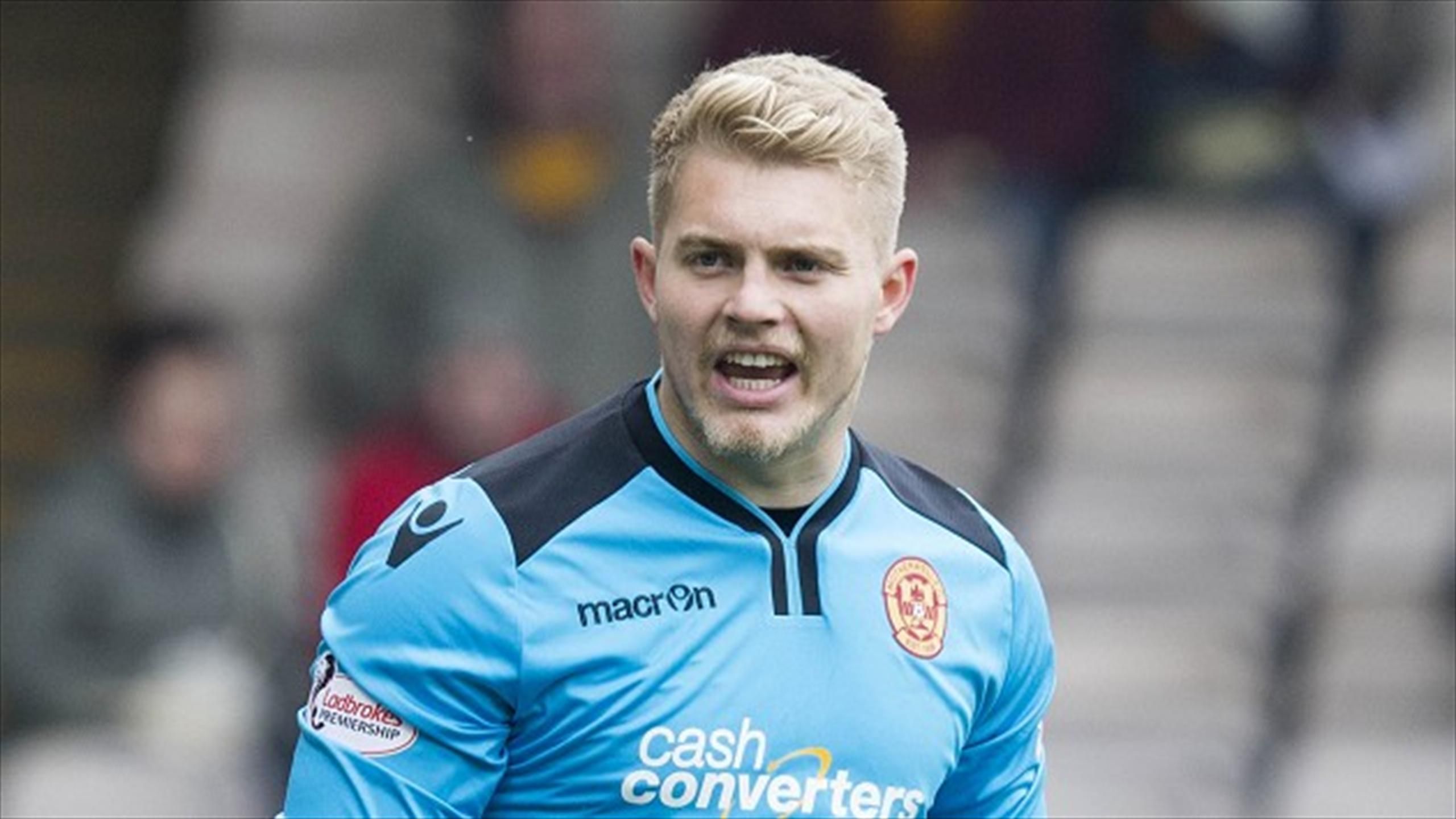 Connor Ripley delighted to be working with Mark McGhee at Motherwell ...