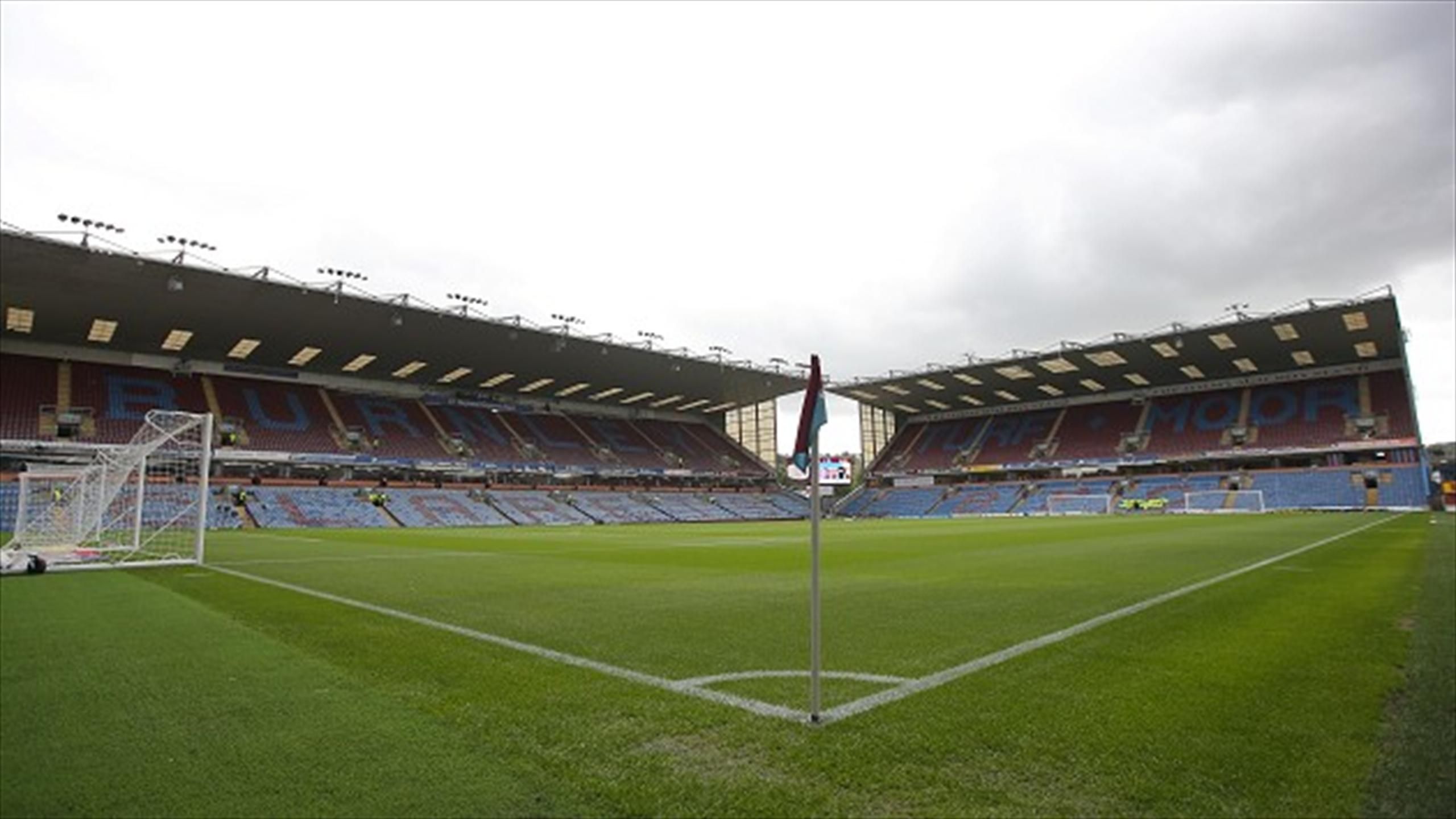 Burnley defender Alex Whitmore joins Gateshead on loan - TNT Sports