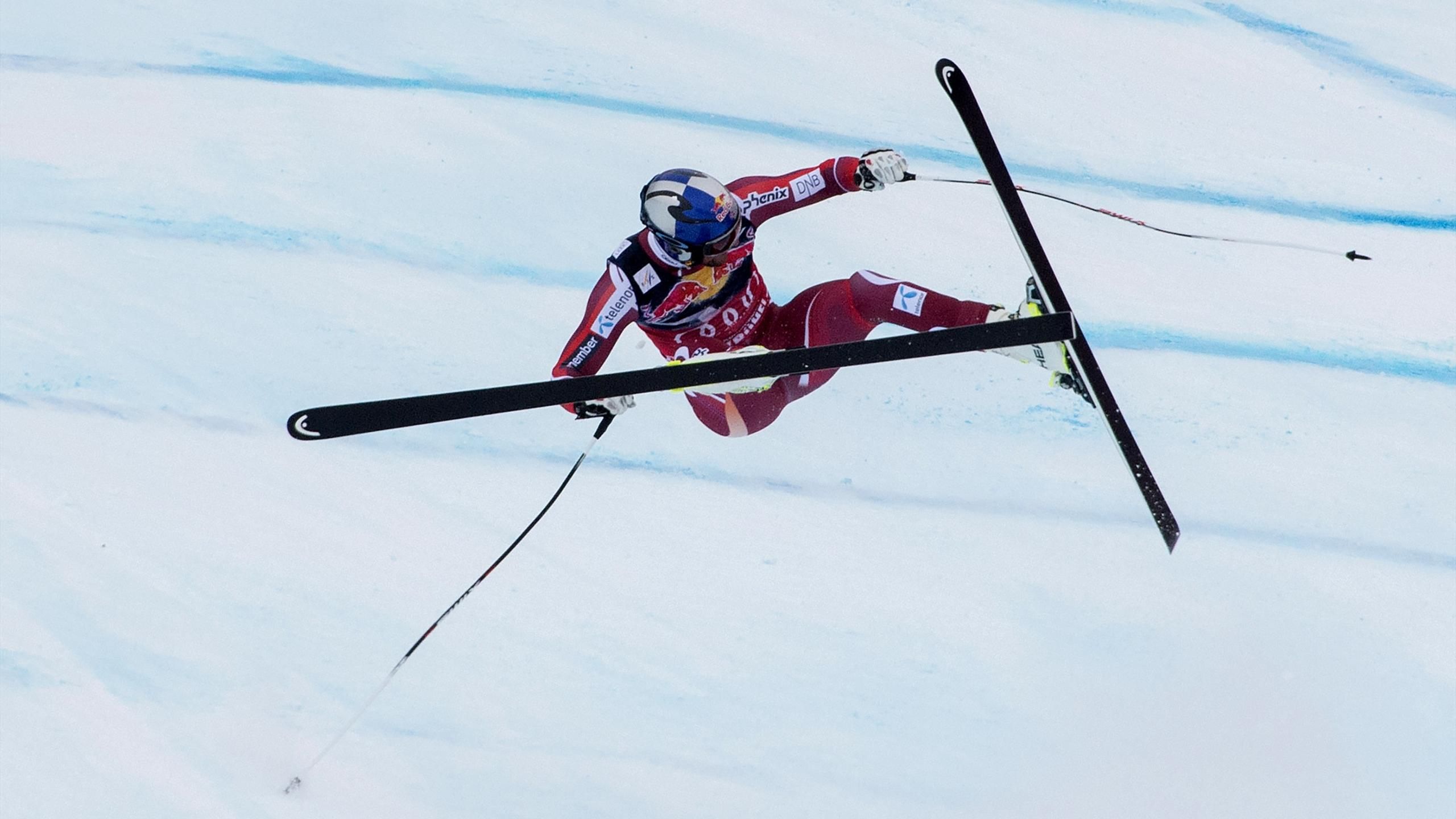 VIDEO: Season-ending crashes at Kitzbühel as Svindal, Reichelt and ...