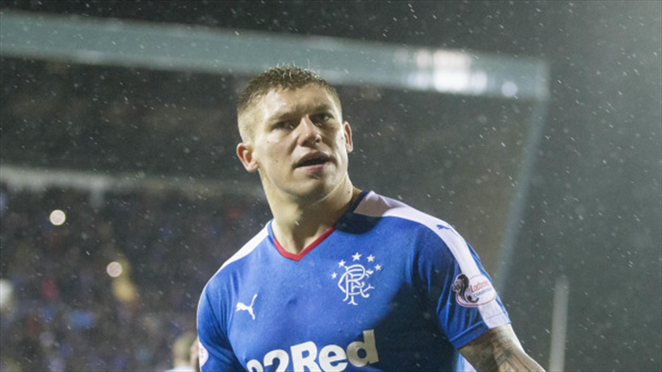 Rangers striker Waghorn avoids surgery, but is still set for lengthy ...