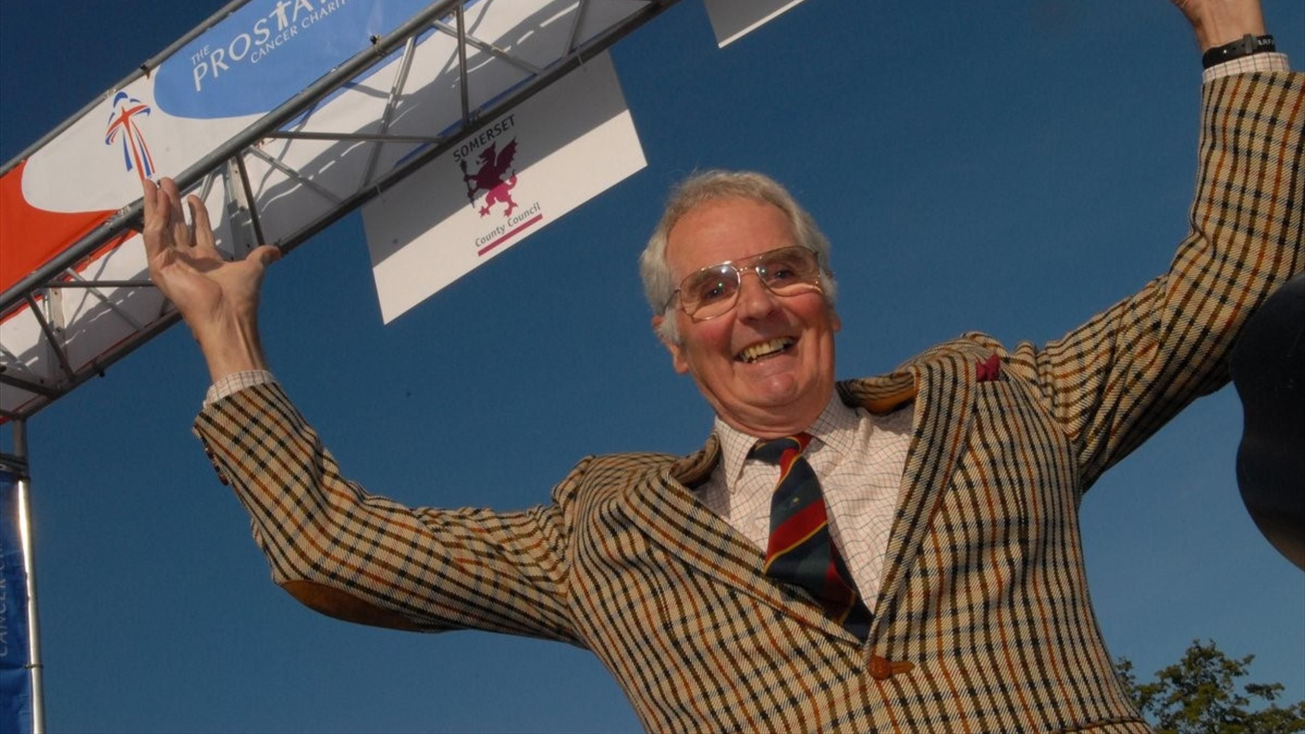 Tributes flood in for David Duffield - TNT Sports