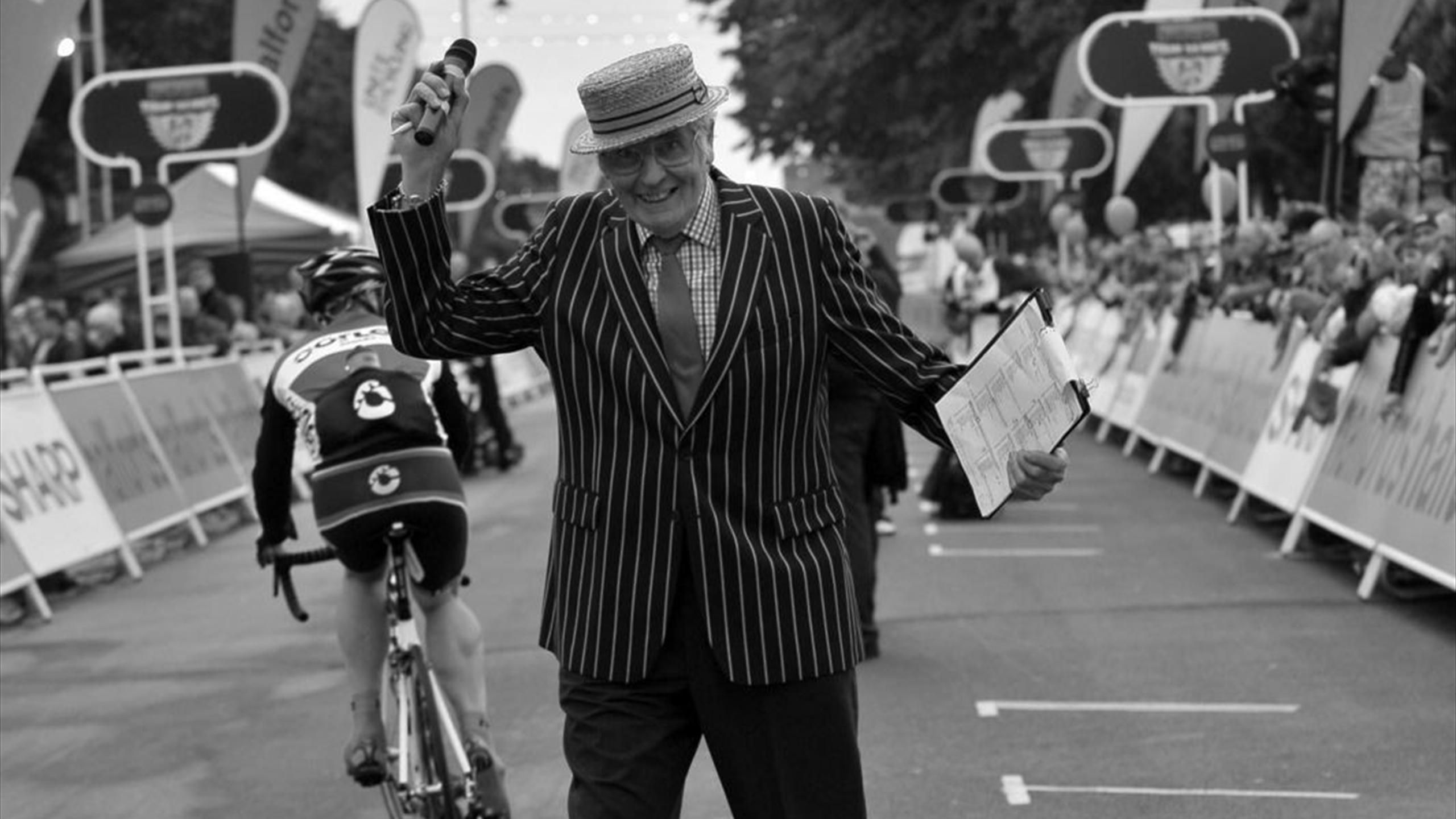 ‘David Duffield was more than a commentator, he was an entertainer ...