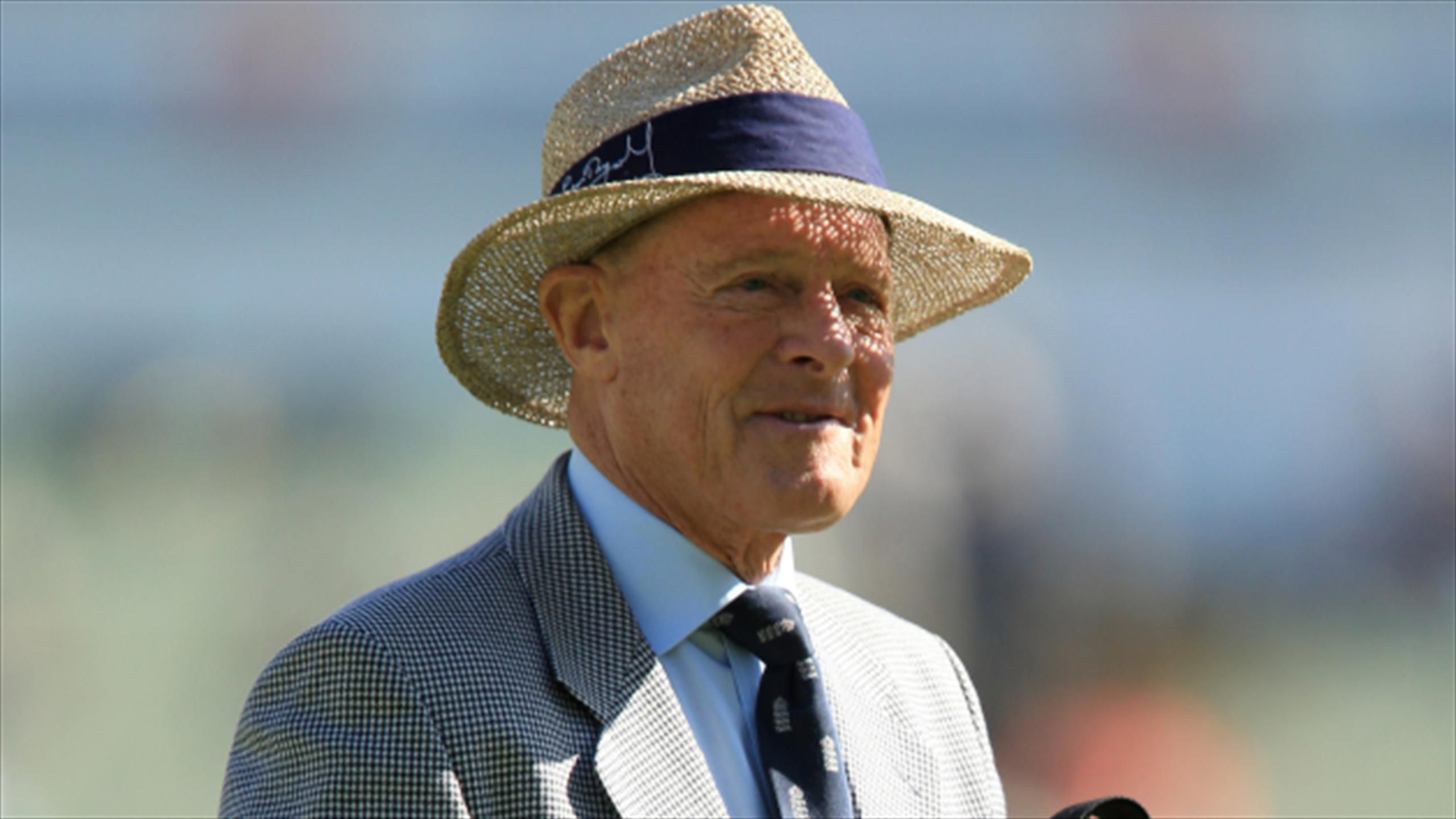 Michael Vaughan tells Geoffrey Boycott to back down in his row with ...