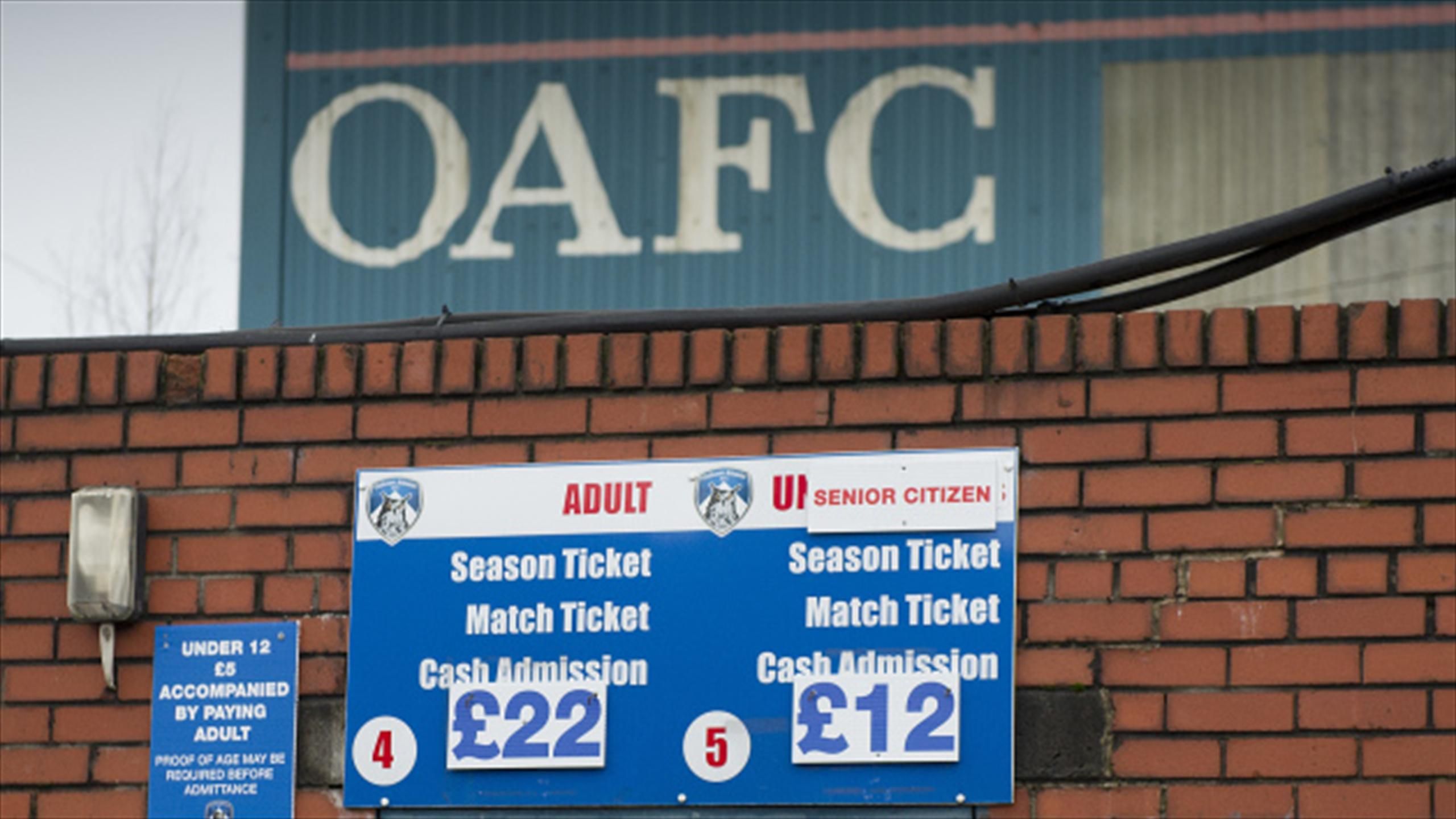 Oldham match off after snow covers pitch - TNT Sports