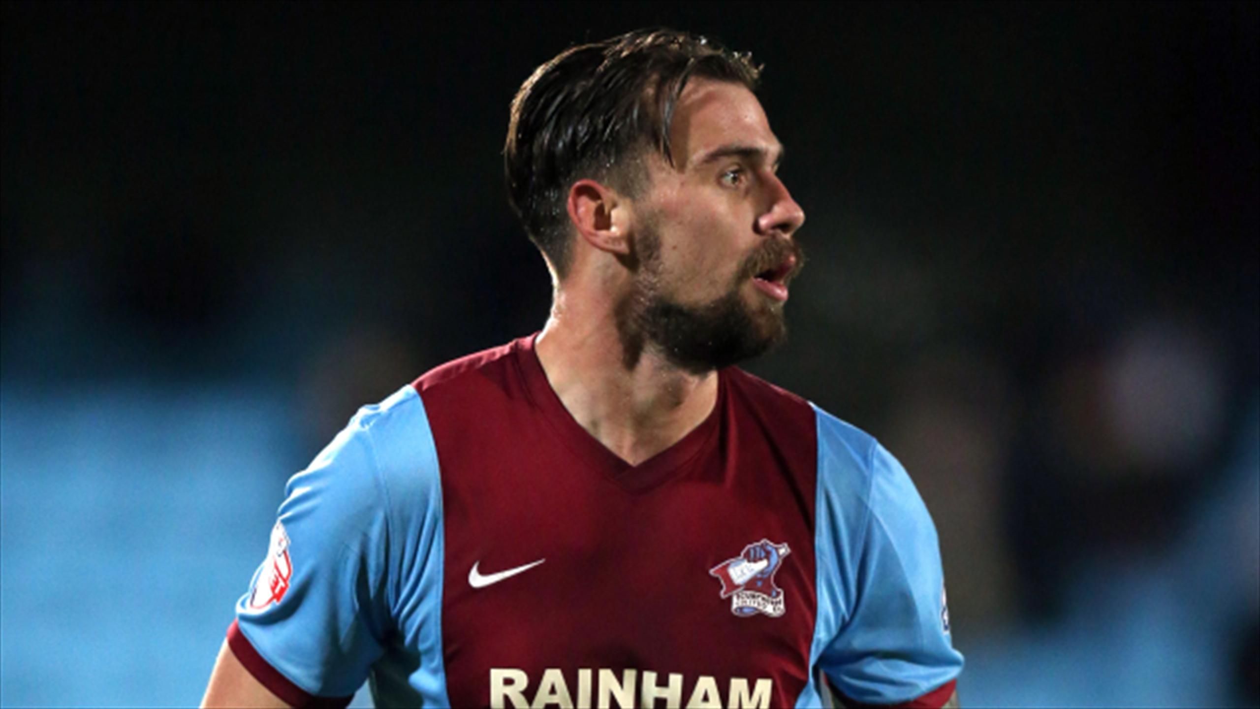 Notts County sign Andrew Boyce on loan from Scunthorpe - TNT Sports