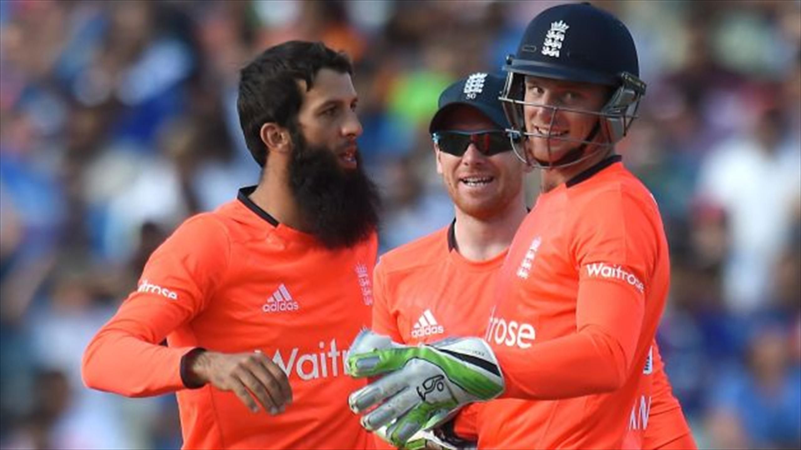 Moeen Ali's bowling offers encouragement to England - TNT Sports