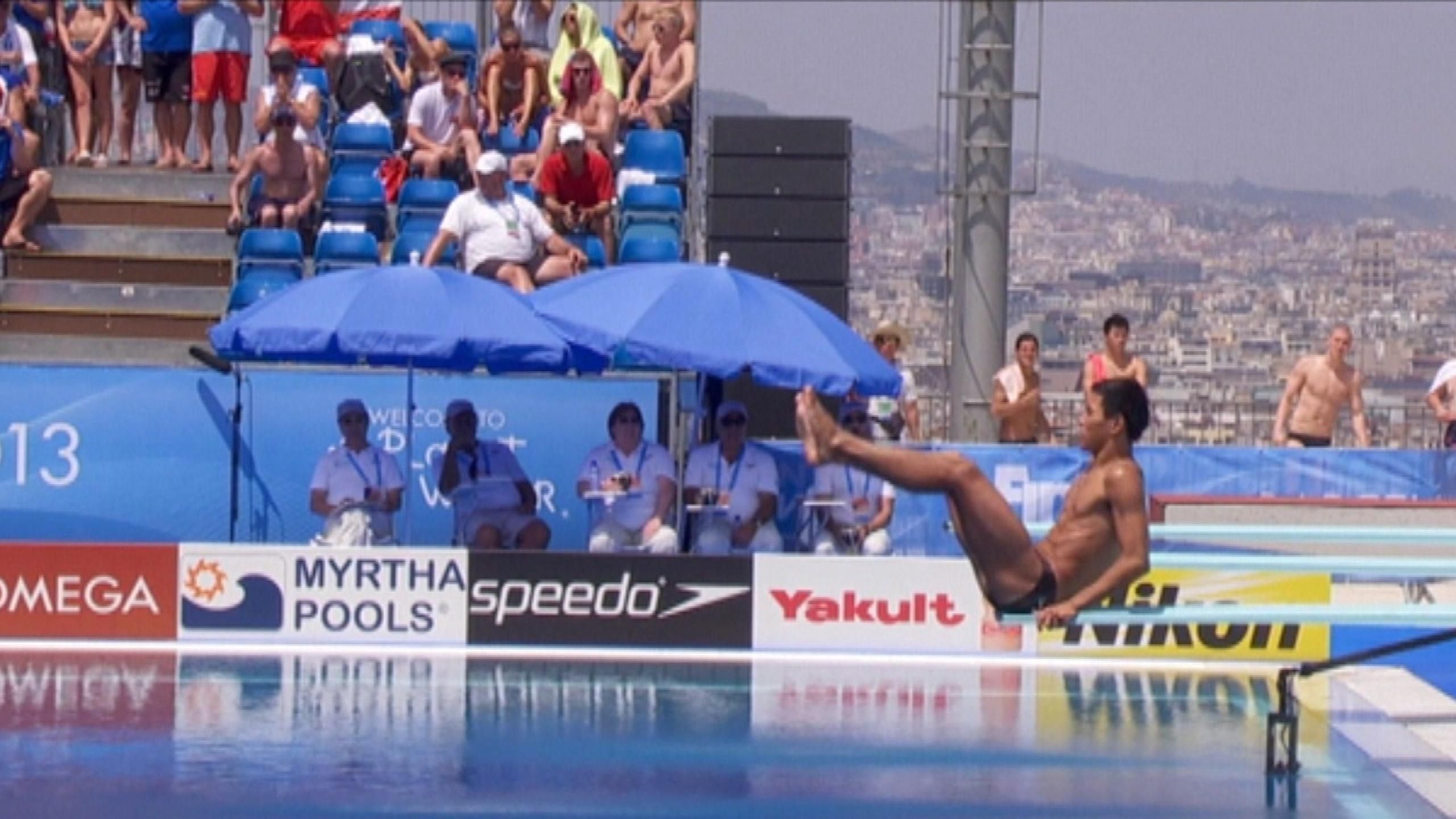 OUCH! Watts Top 5 Diving board fails - Watts video - TNT Sports