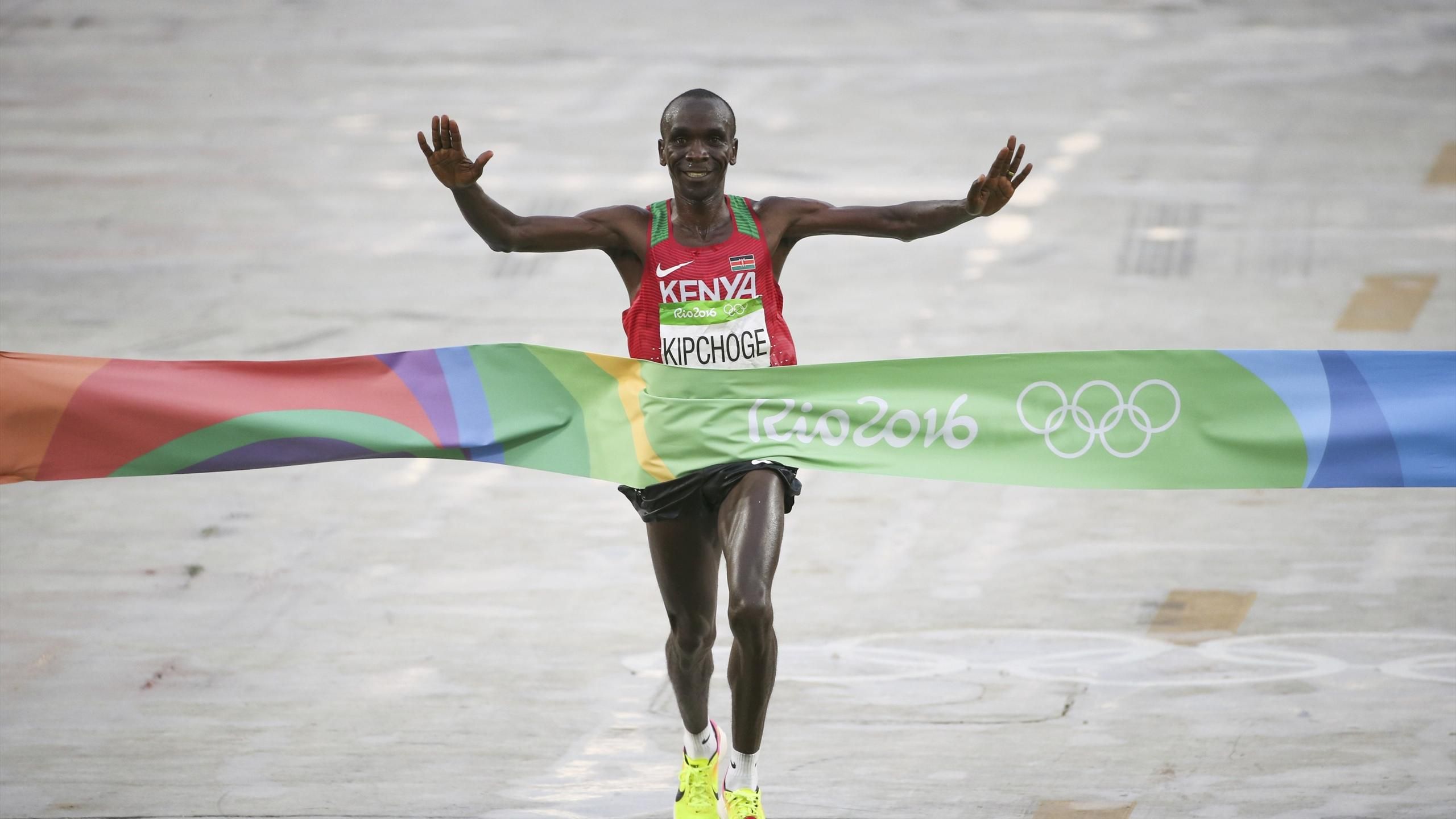 Olympics Rio 2016: Kenya's Eliud Kipchoge surges to victory in men's ...