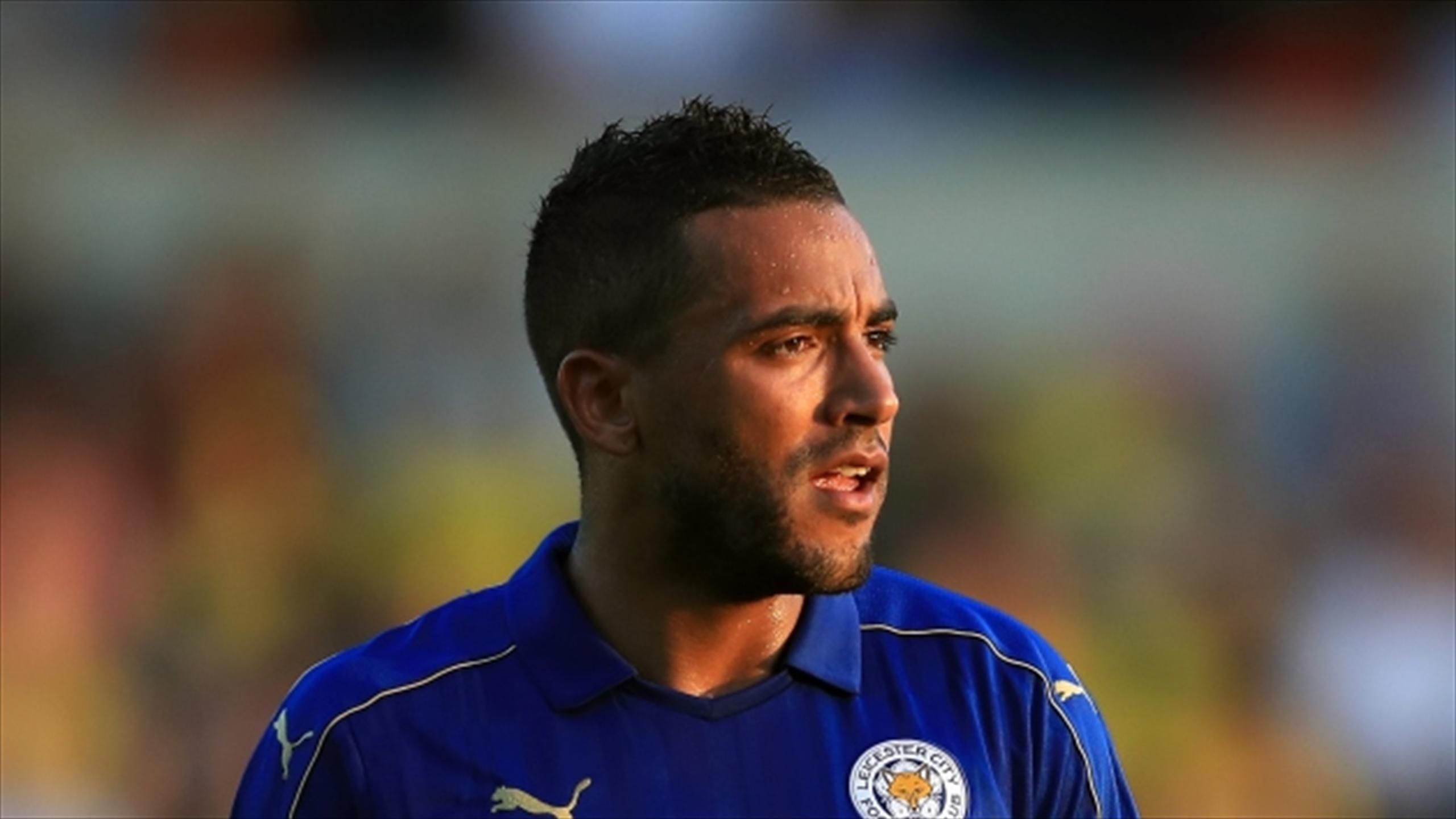 Leicester defender Danny Simpson signs new three-year contract - TNT Sports
