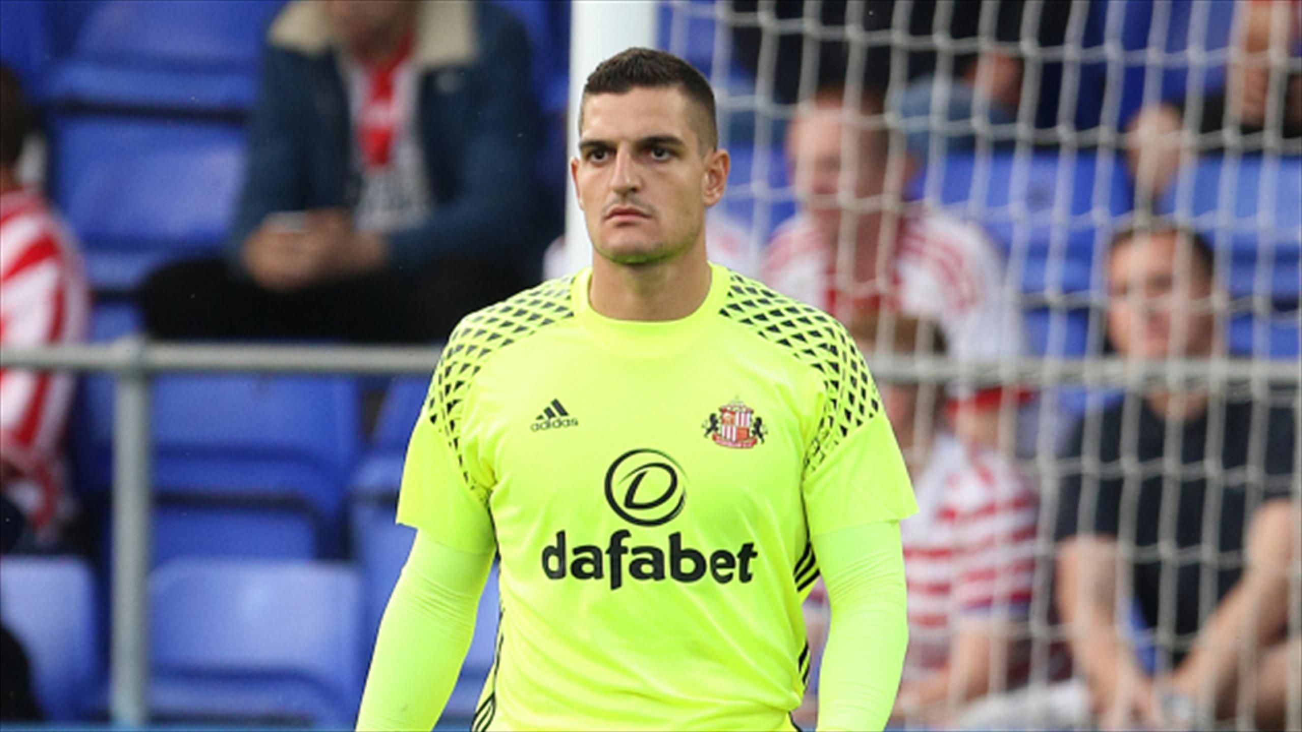 Sunderland sign Mika to make up for goalkeeper shortfall - TNT Sports