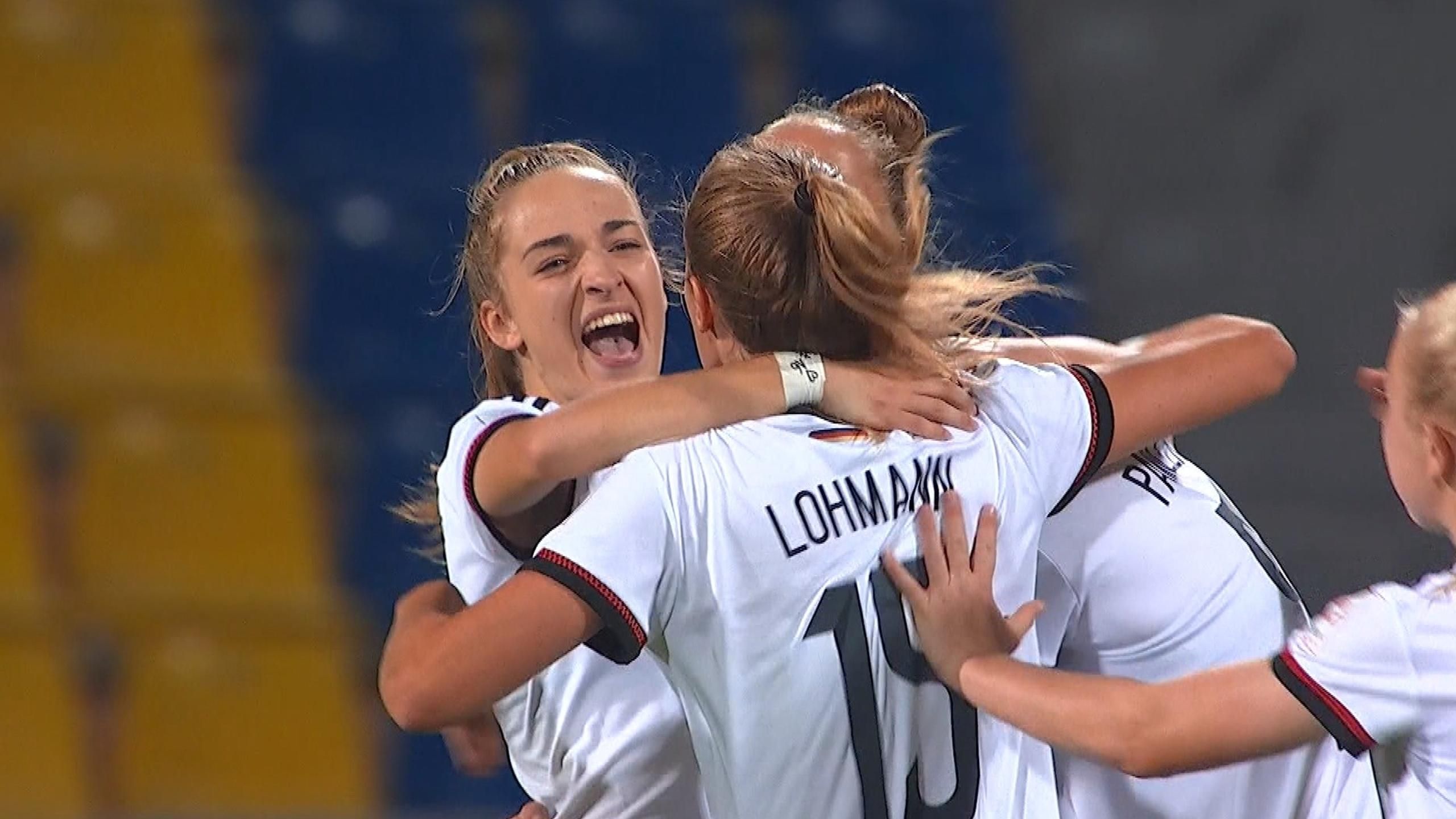 Giulia Gwinn scores brilliant goal for Germany's Under-17 World Cup ...