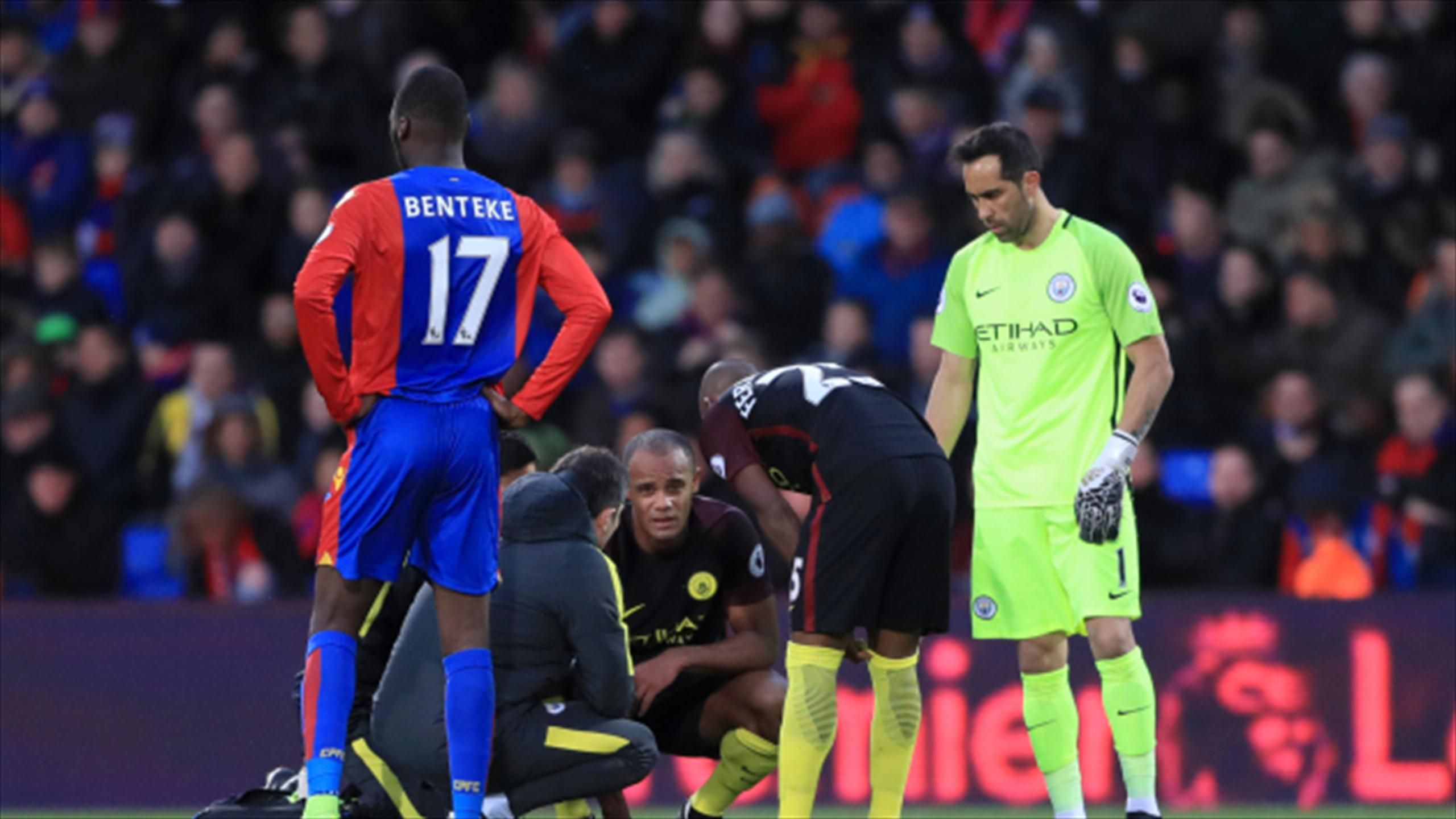 Manchester City plan to treat Vincent Kompany with care - TNT Sports