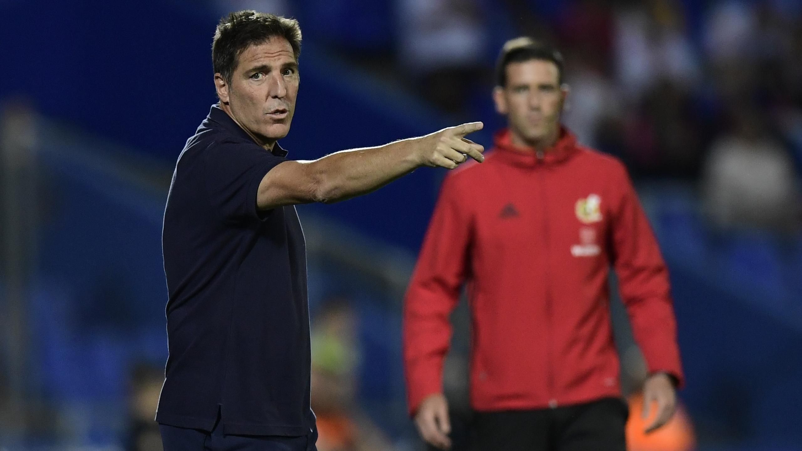 Sevilla coach Eduardo Berizzo told players of cancer diagnosis during ...