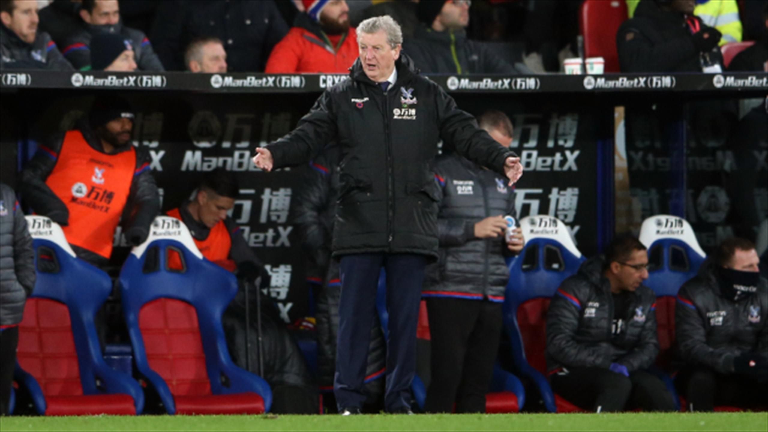 Hodgson won't defend Benteke over penalty miss - TNT Sports