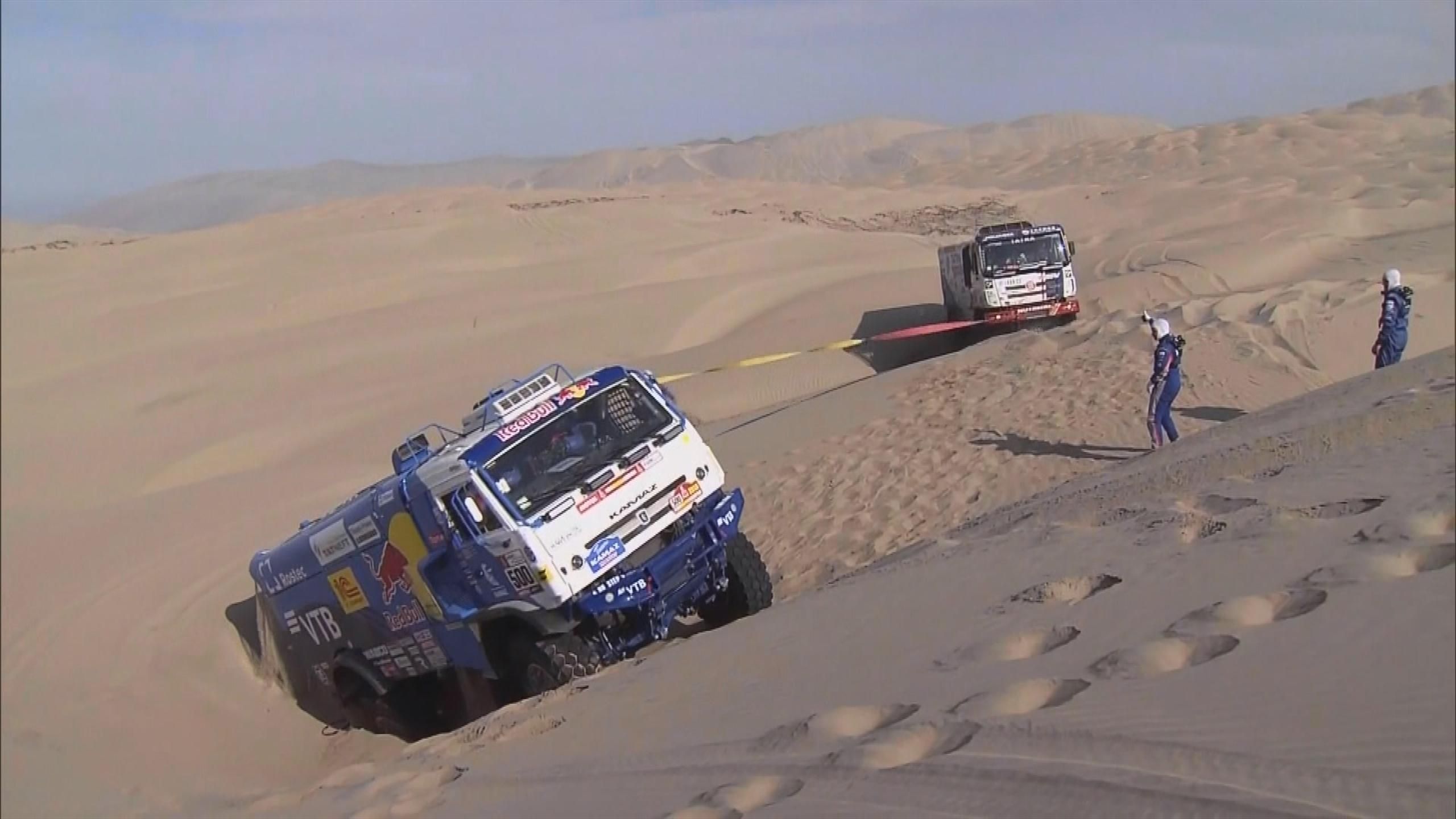 Truck stops to rescue half-buried rival as Dakar's special spirit ...