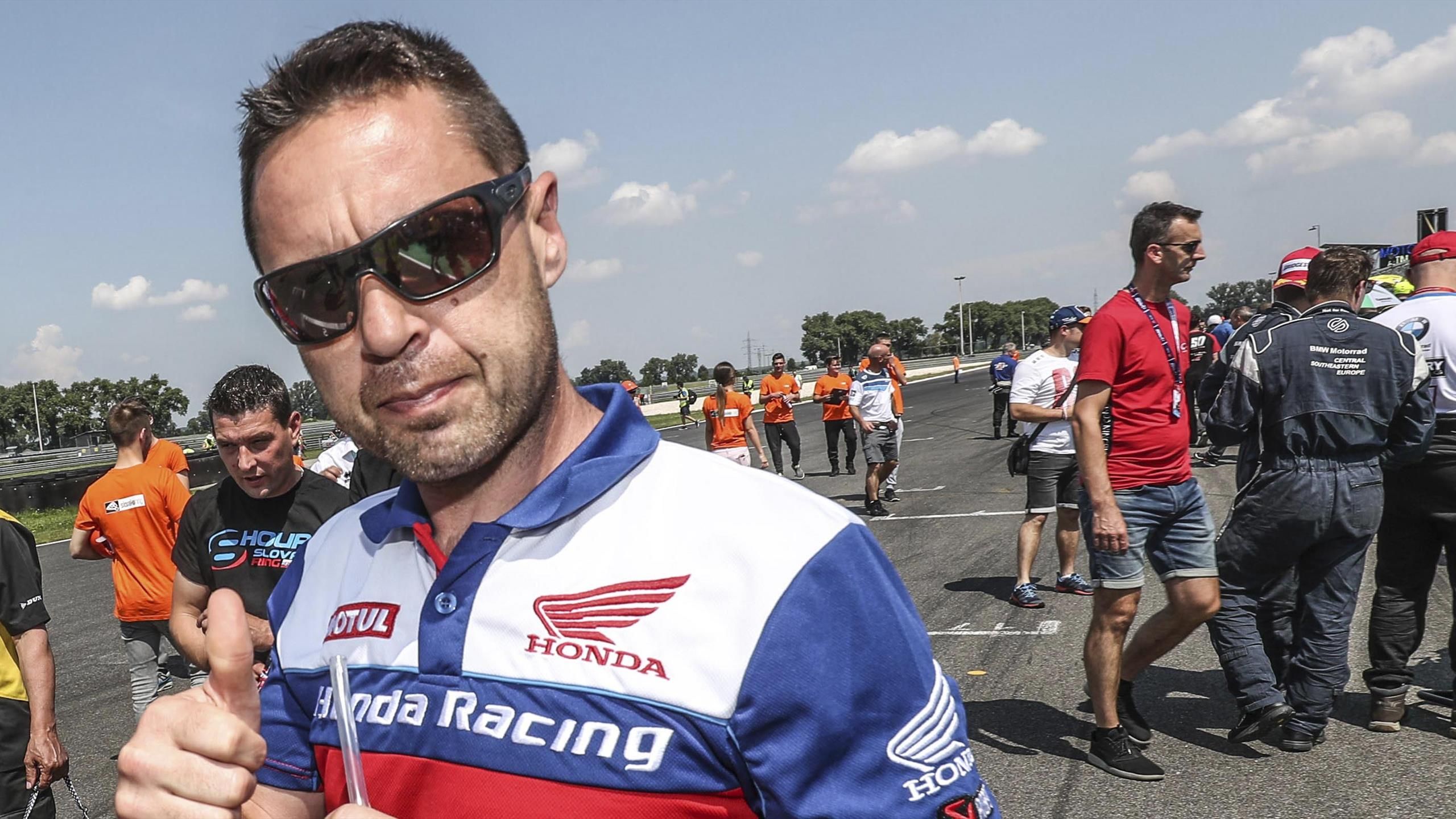 Sébastien Gimbert clocks 20 years at the 24 Heures Motos - TNT Sports