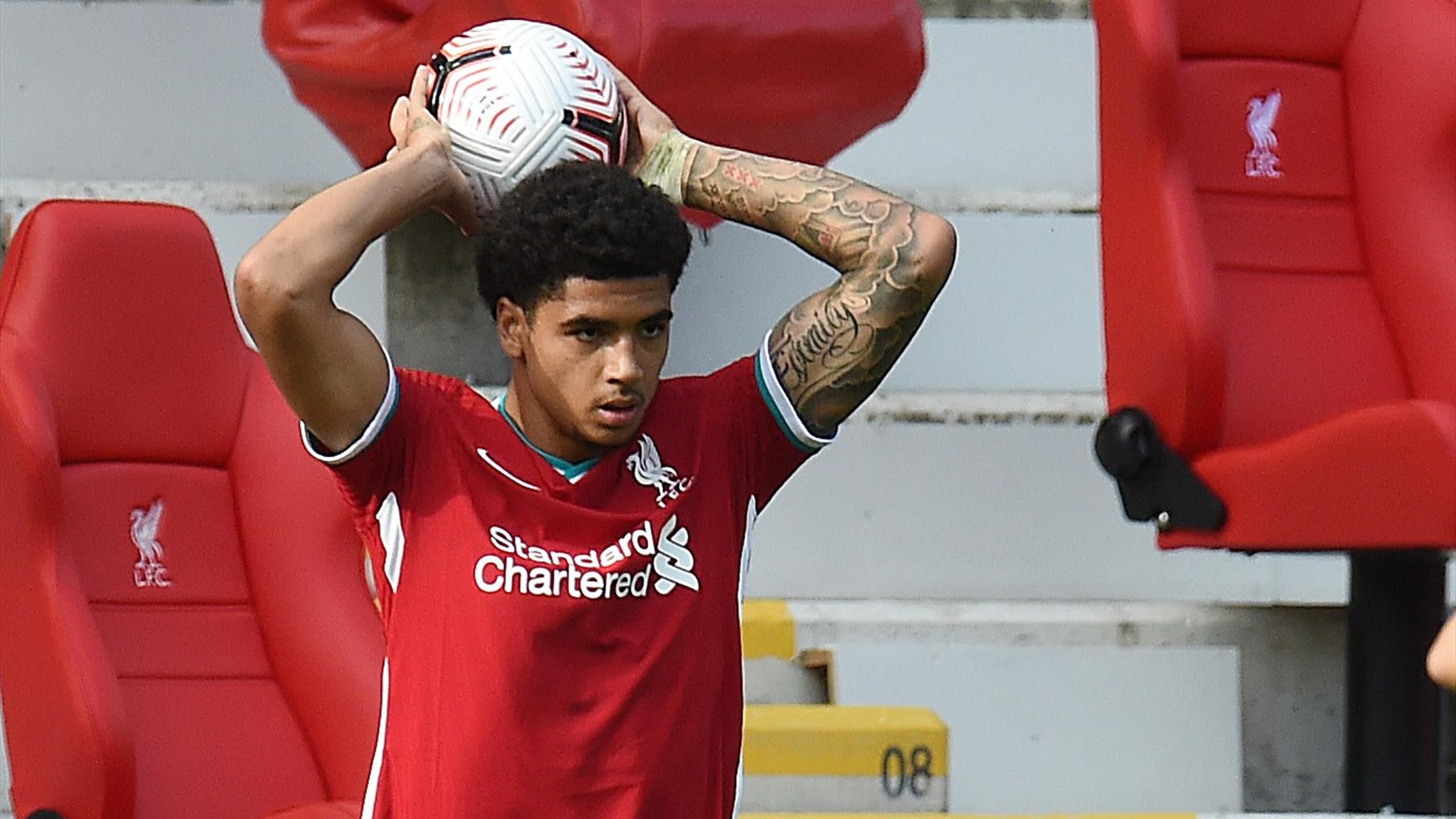 Wolves confirm Ki-Jana Hoever signing from Liverpool - TNT Sports