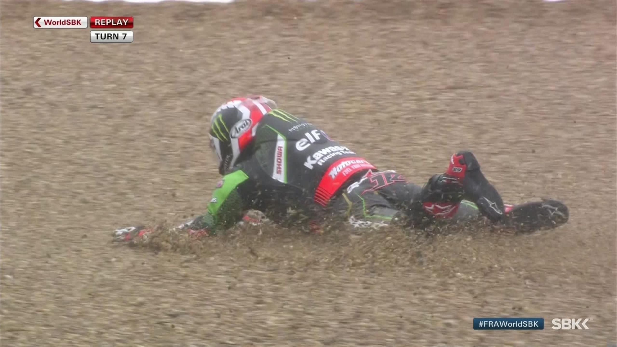 Jonathan Rea crashes in Free Practice 3 at Magny-Cours - Superbikes ...