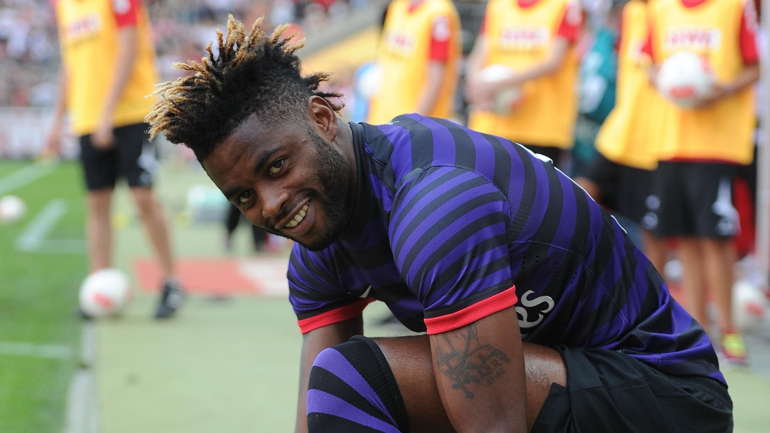 Alex Song: Ex-Arsenal, Barcelona midfielder has joined a club in ...