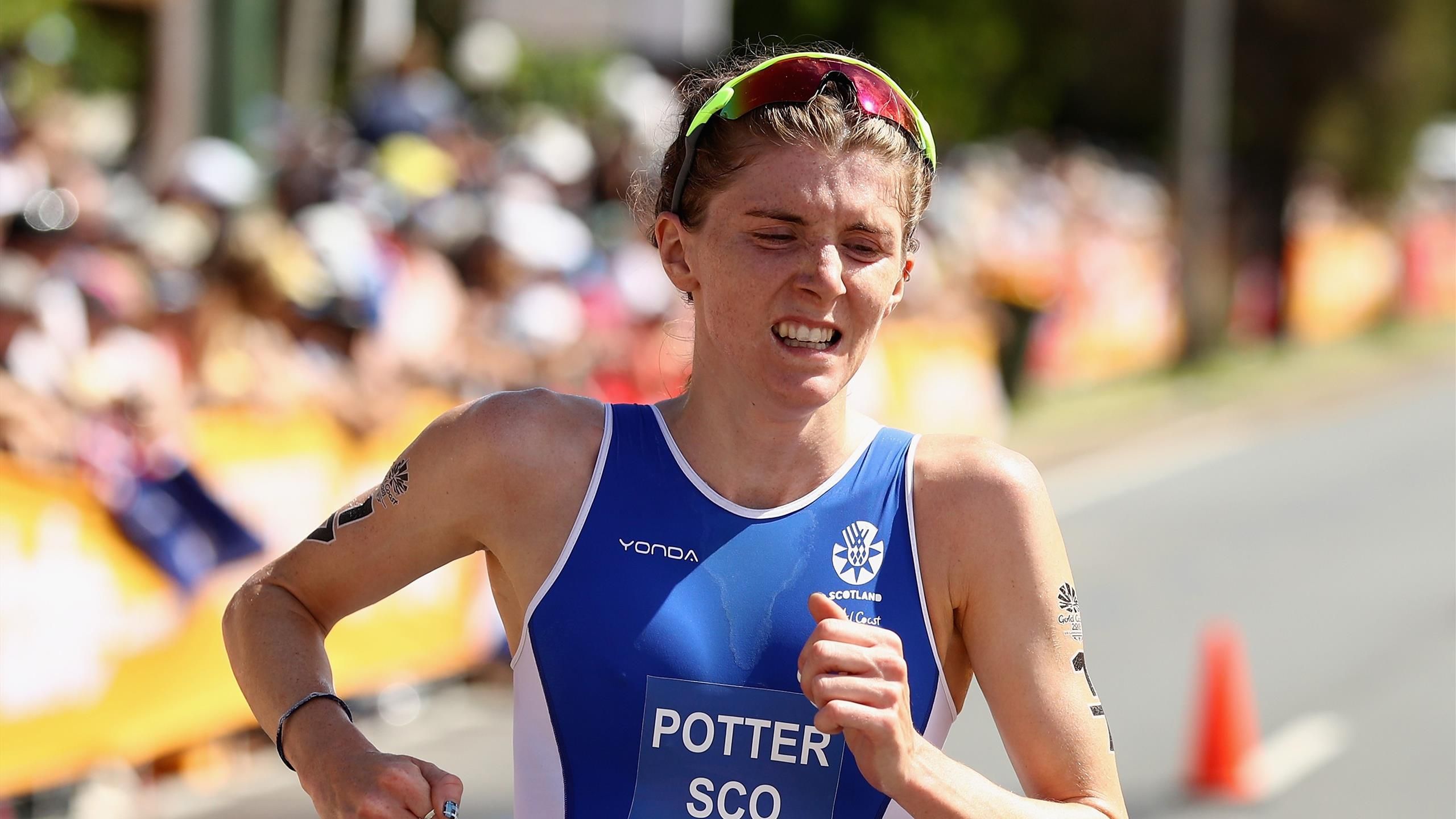 Athletics news - Beth Potter breaks world road 5k record - TNT Sports