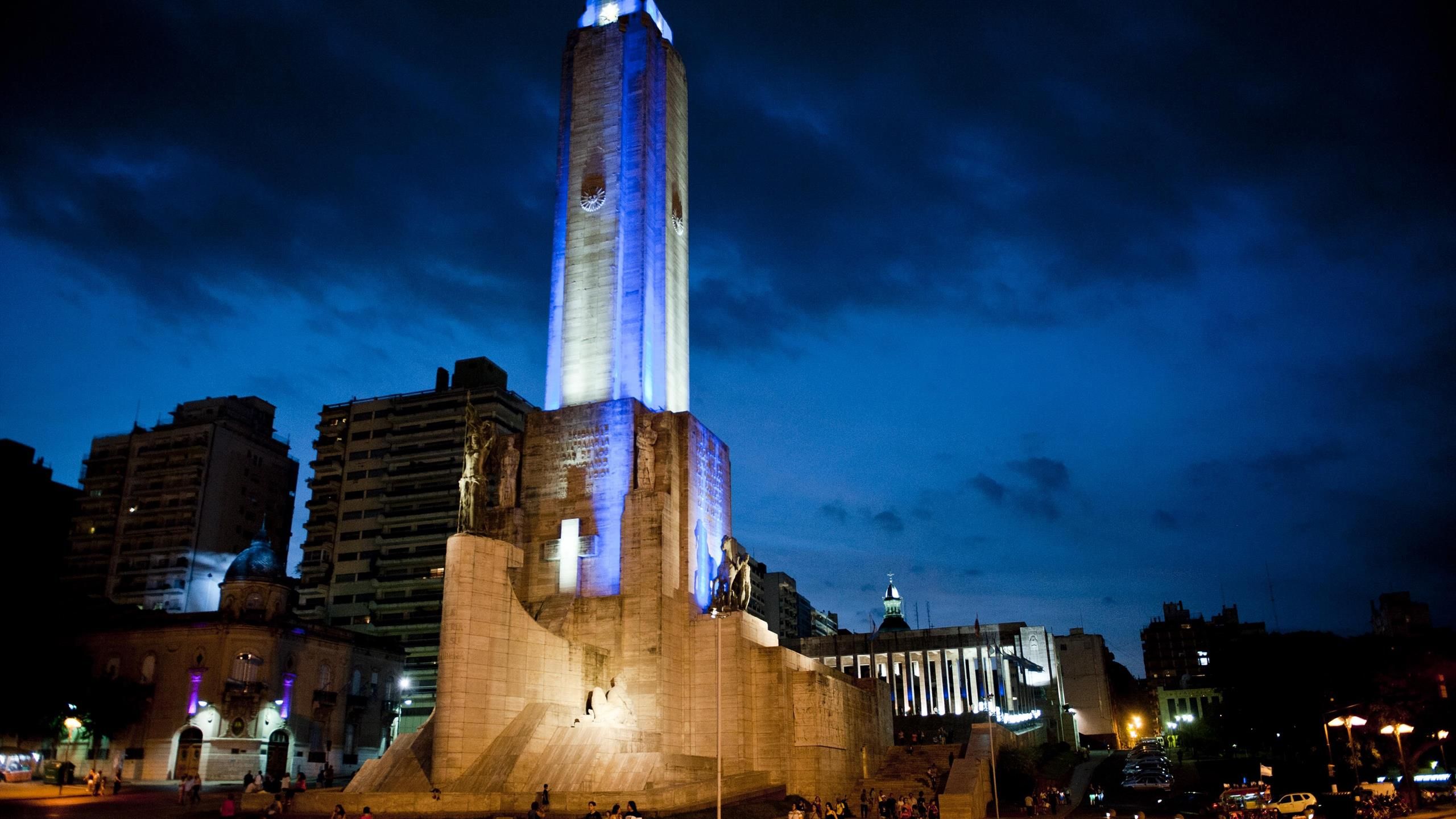 In the footsteps of Lionel Messi in Rosario - TNT Sports