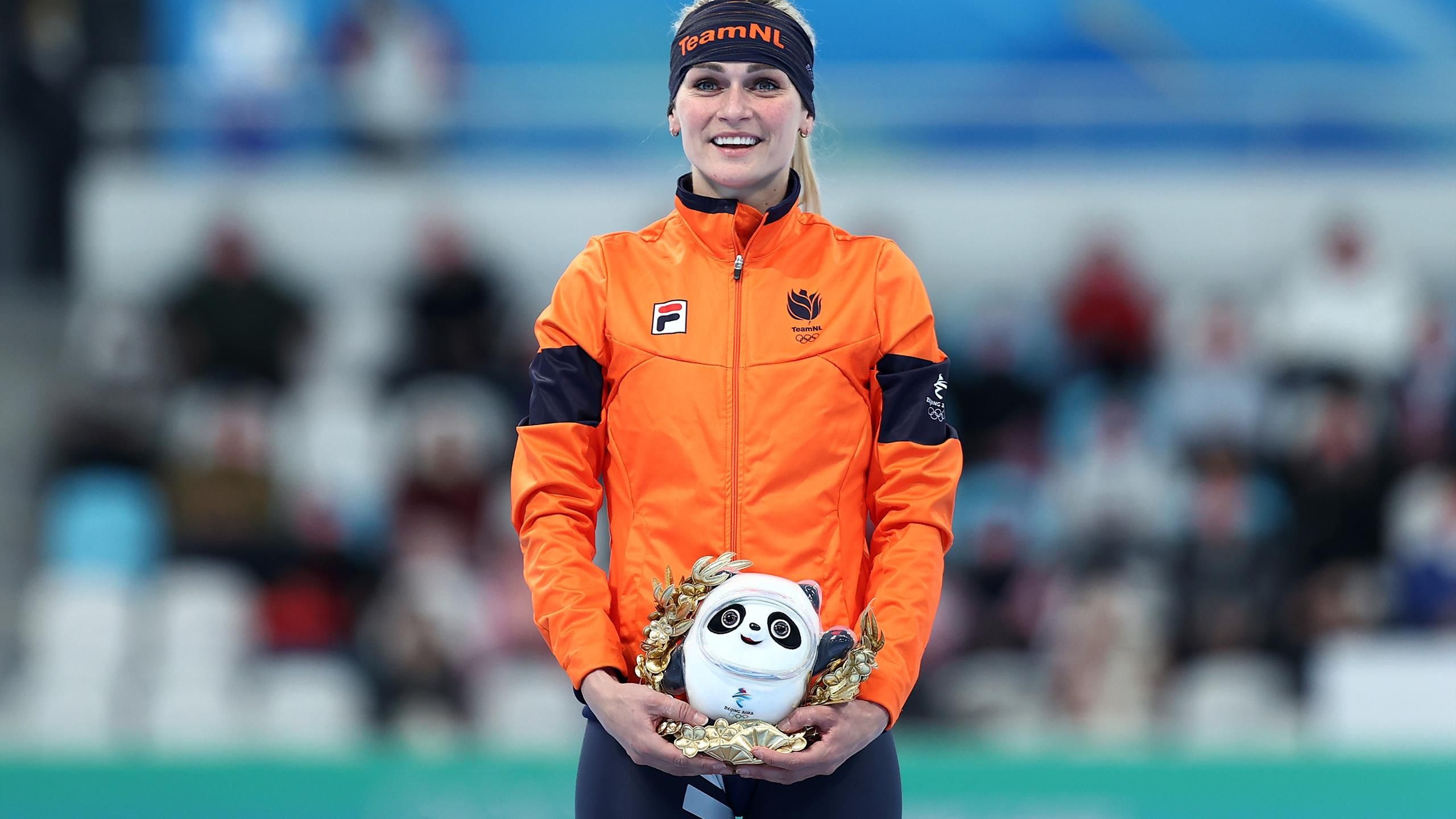 Winter Olympics - Irene Schouten sets Olympic record to take gold in ...