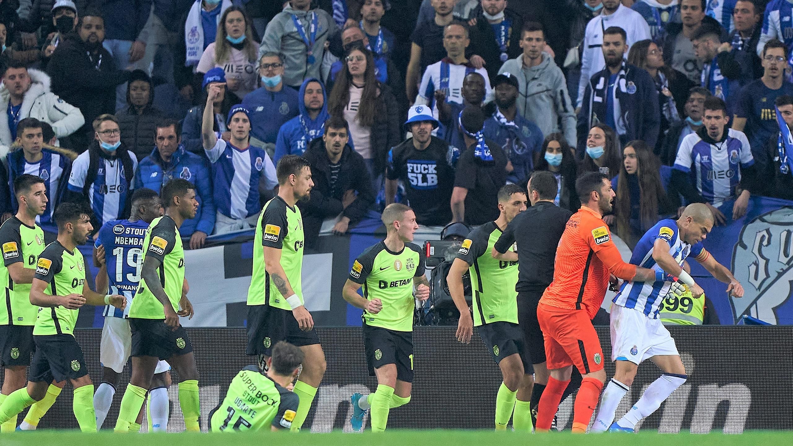 Pepe one of four sent off after final whistle as Porto against Sporting ...
