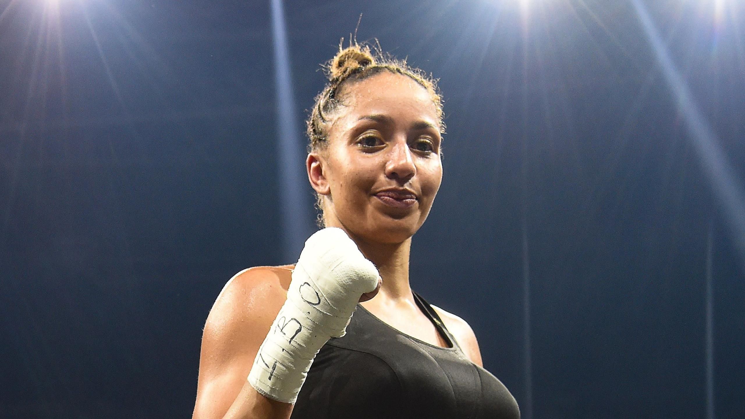 Estelle Mossely and Yanina del Carmen Lescano make weight for IBO world ...