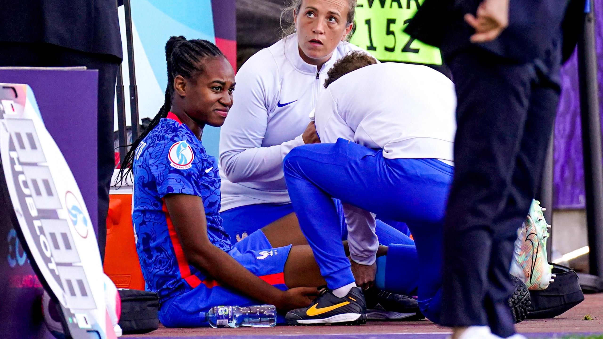 France and PSG striker Marie-Antoinette Katoto forced to withdraw from ...