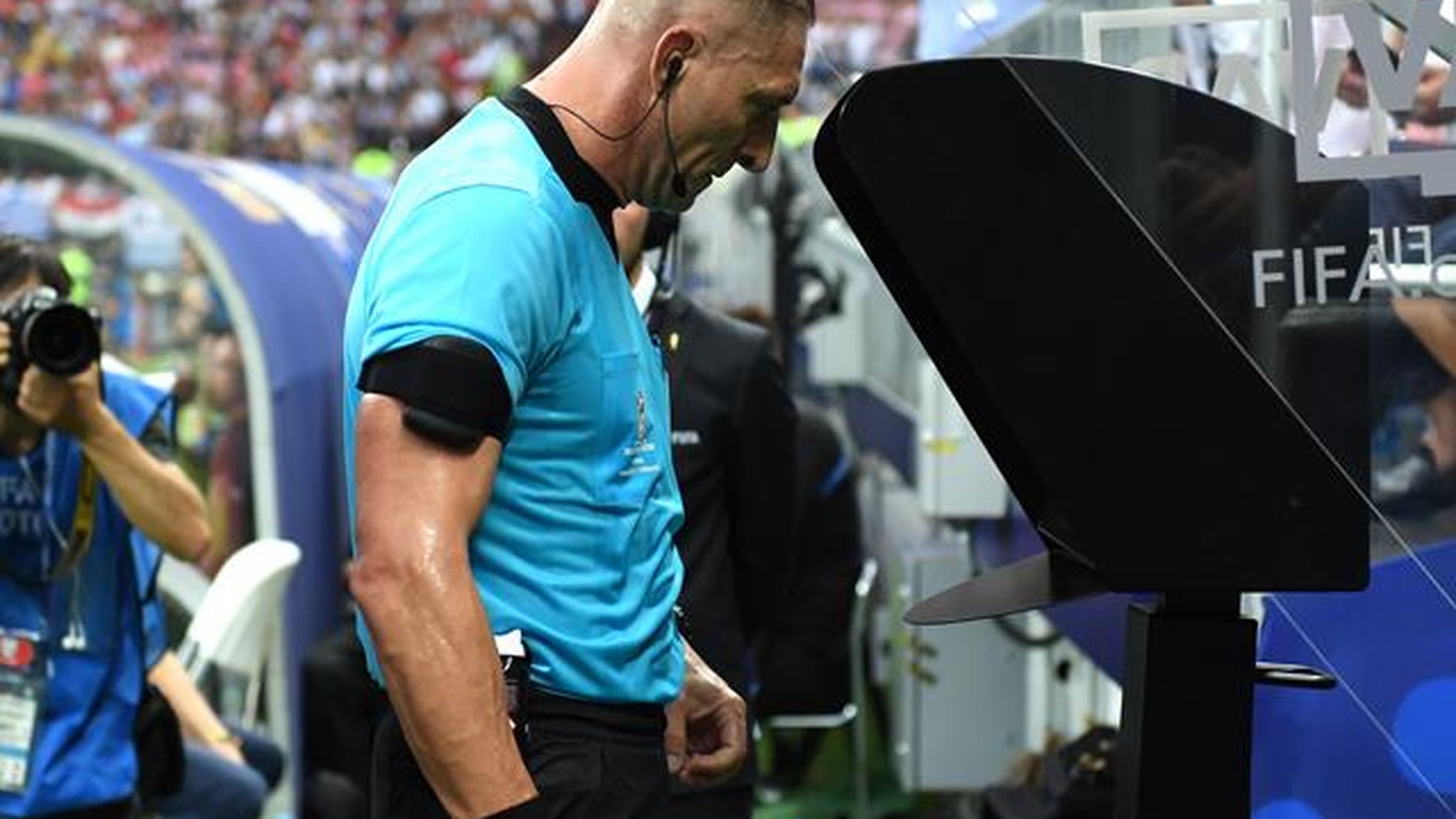How does VAR work at the World Cup? What is semi-automated offside and ...