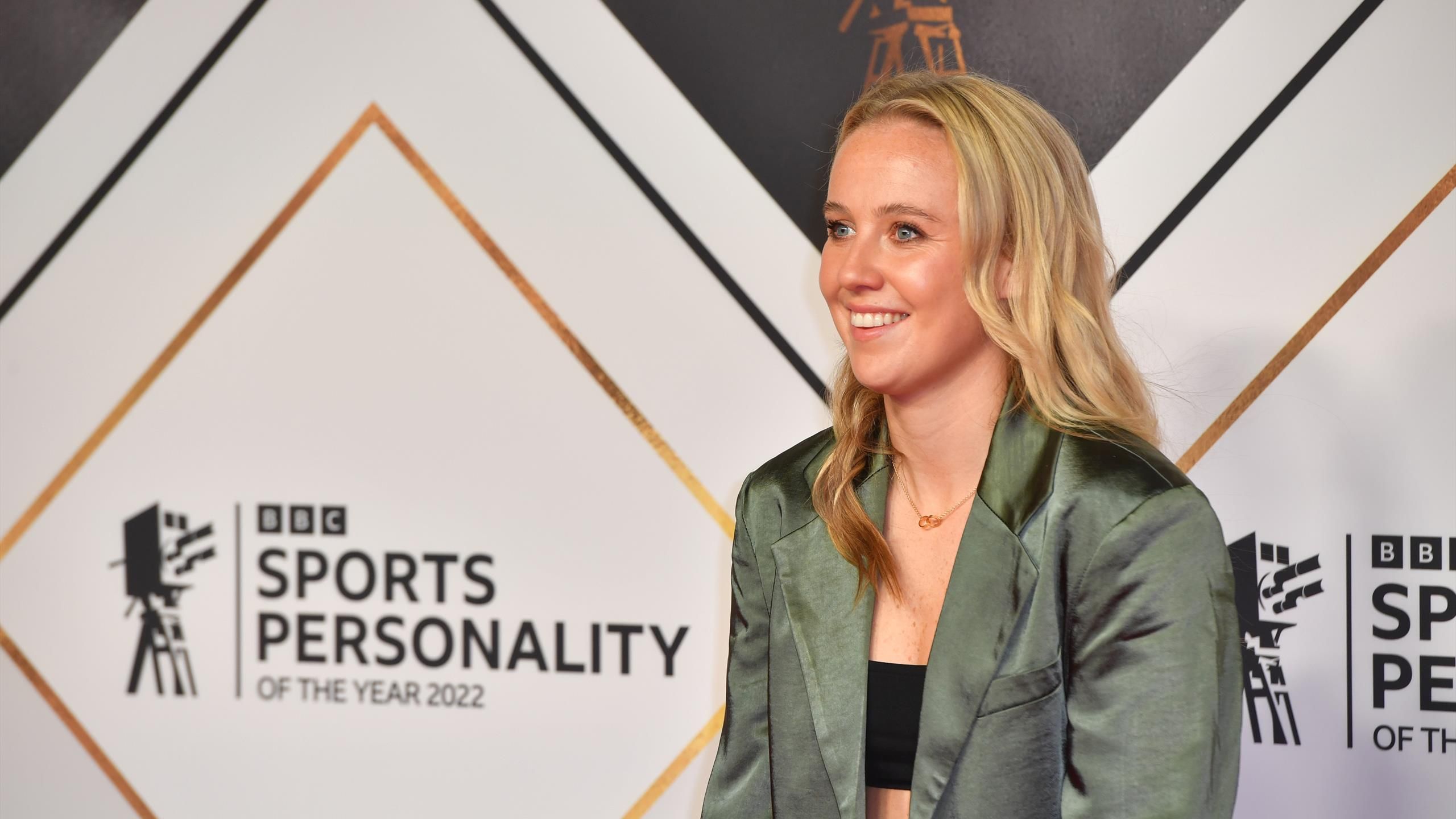 Beth Mead lands SPOTY 2022 crown with Ben Stokes second and Eve ...