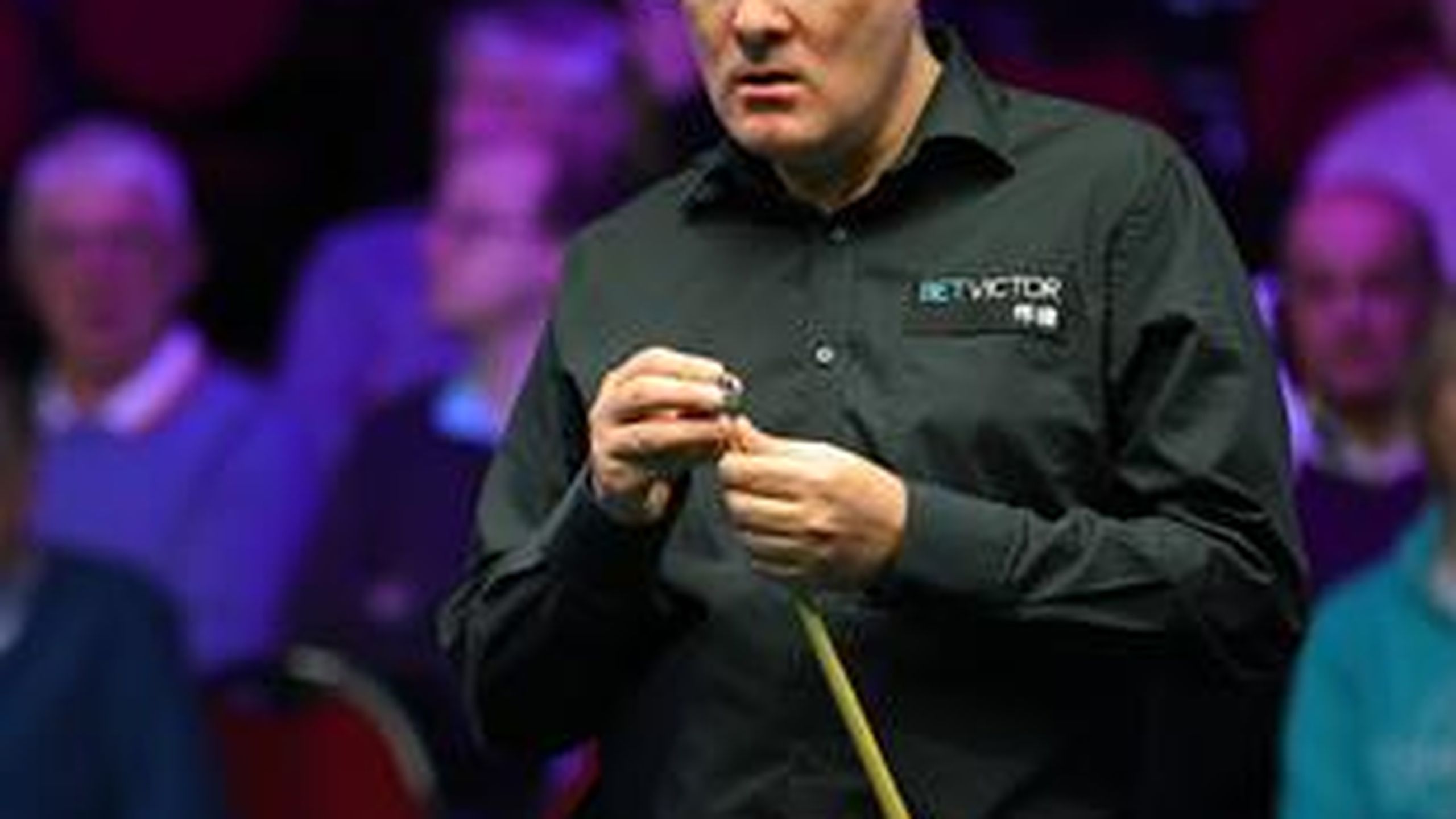 Scottish Open snooker: James Cahill holds nerve to edge out Stan Moody ...