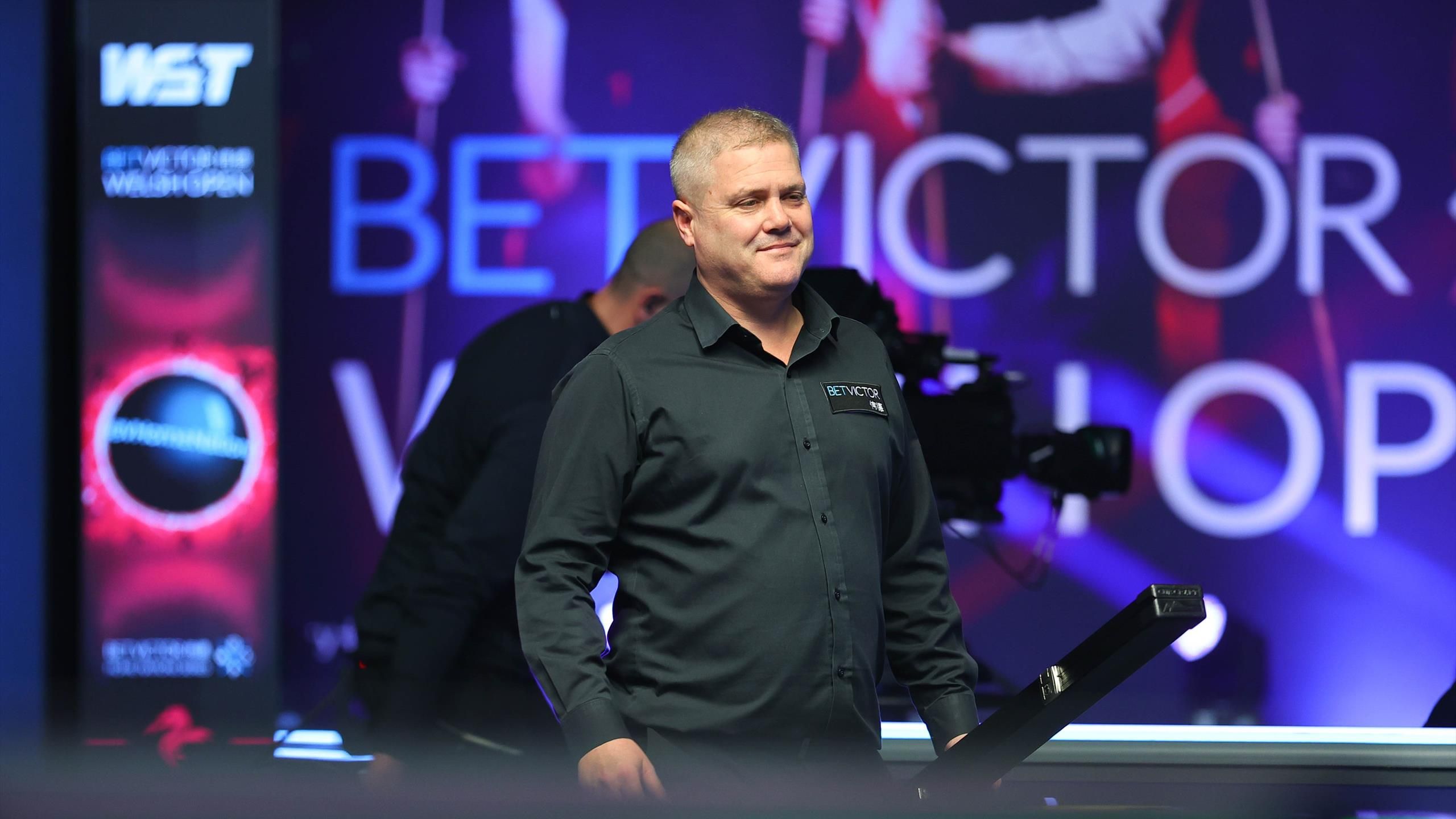 Welsh Open 2023: Robert Milkins beats Tian Pengfei to reach second ...