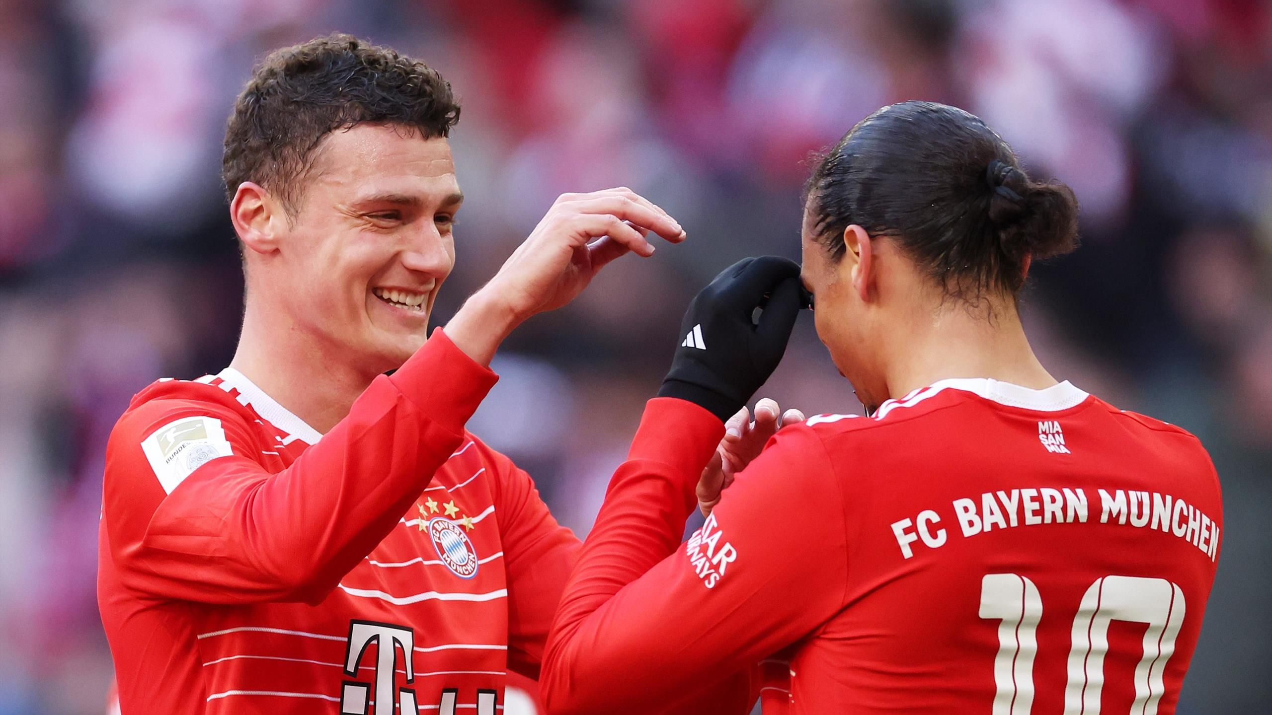 Bayern Munich 5-3 Augsburg: Hosts score five goals to open up three ...