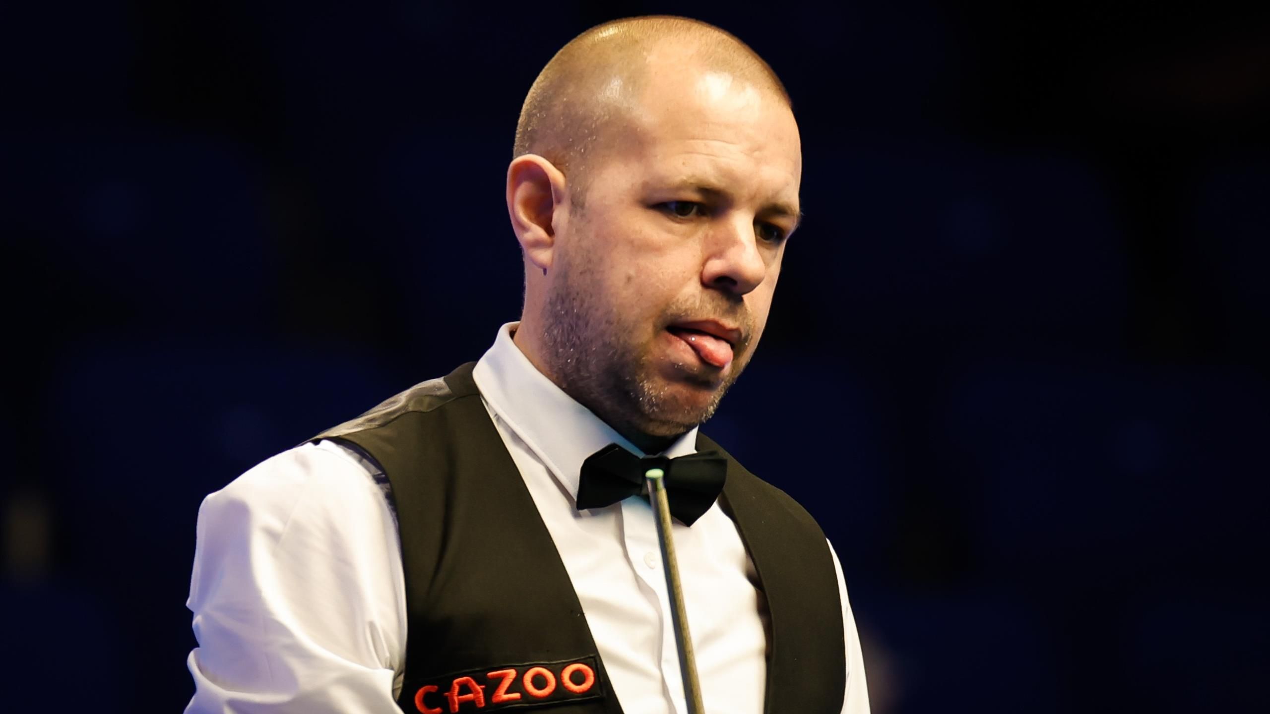 Barry Hawkins holds lead over Judd Trump after afternoon session of ...