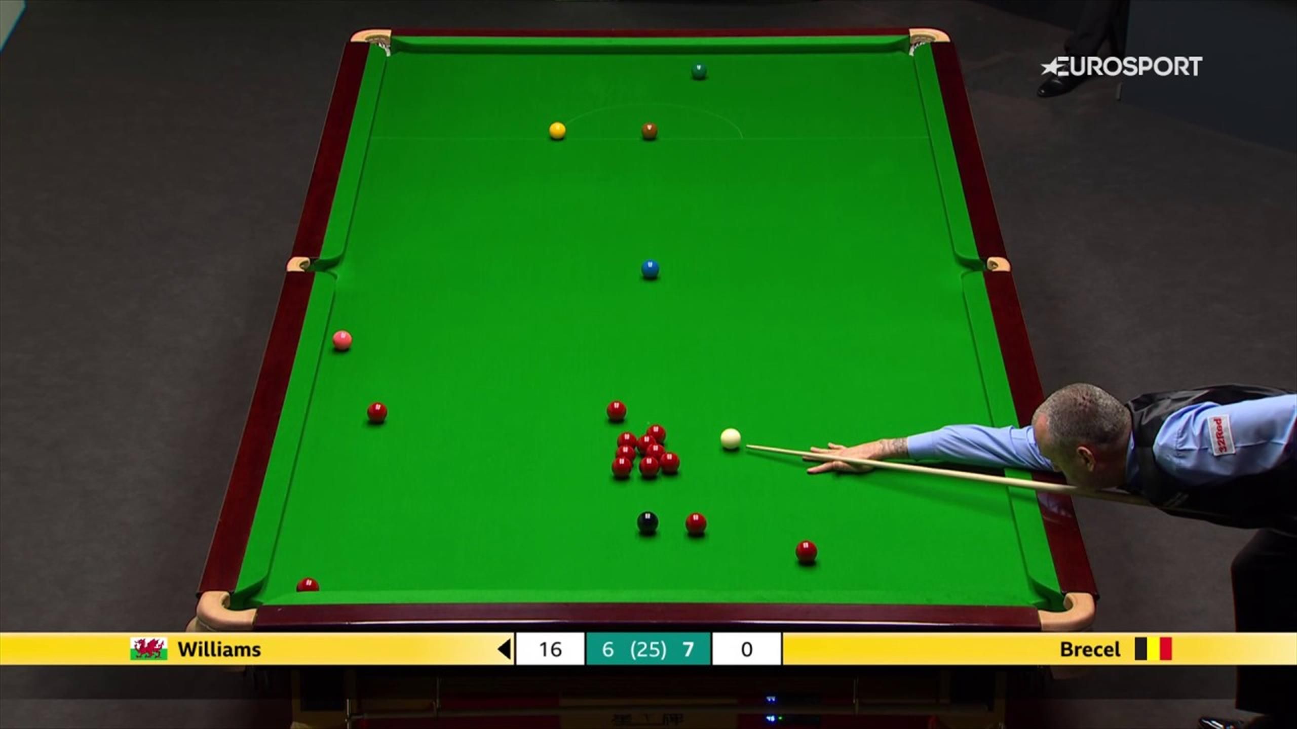 'I don't know what he's playing here...' - Mark Williams lands 'superb ...