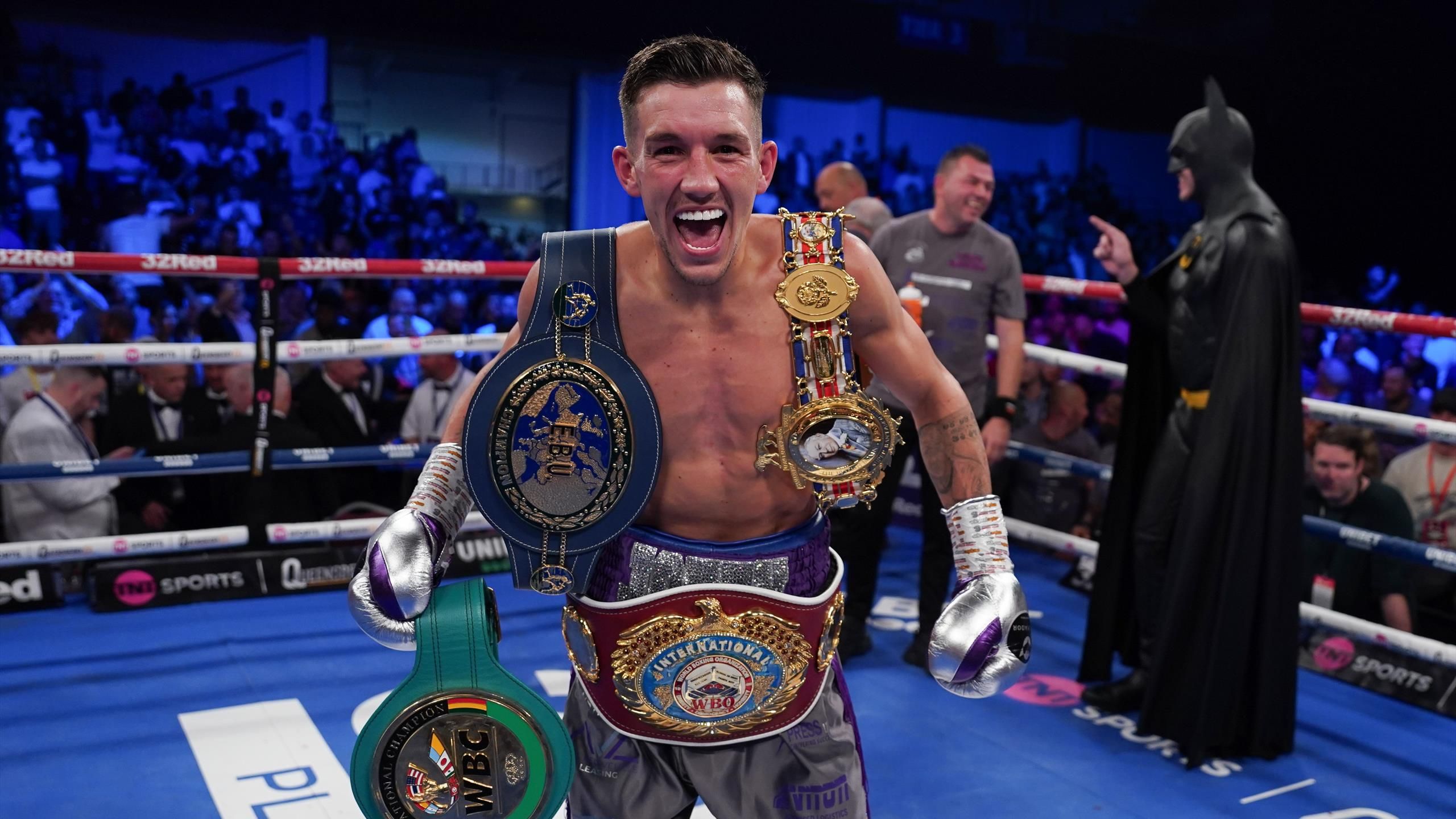 Liam Davies blows away Jason Cunningham inside first round to defend ...